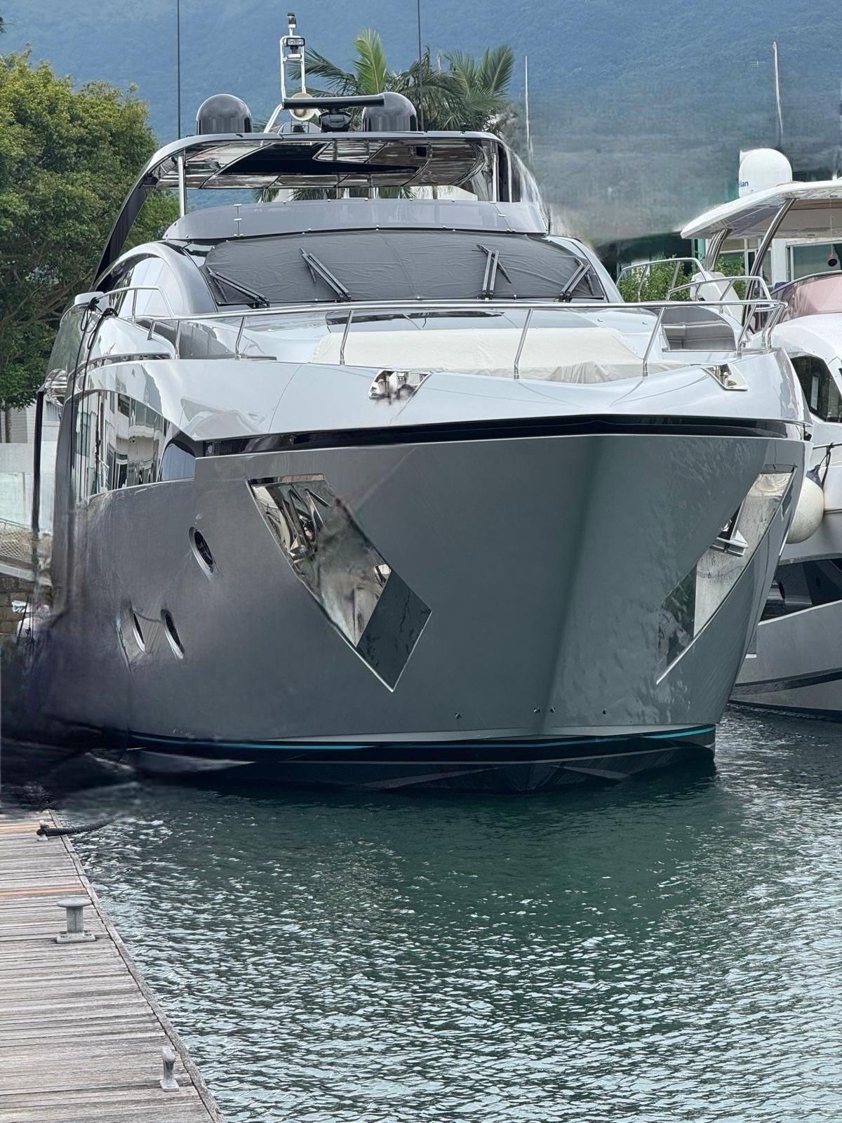 2020 Flybridge Riva for sale - YachtWorld