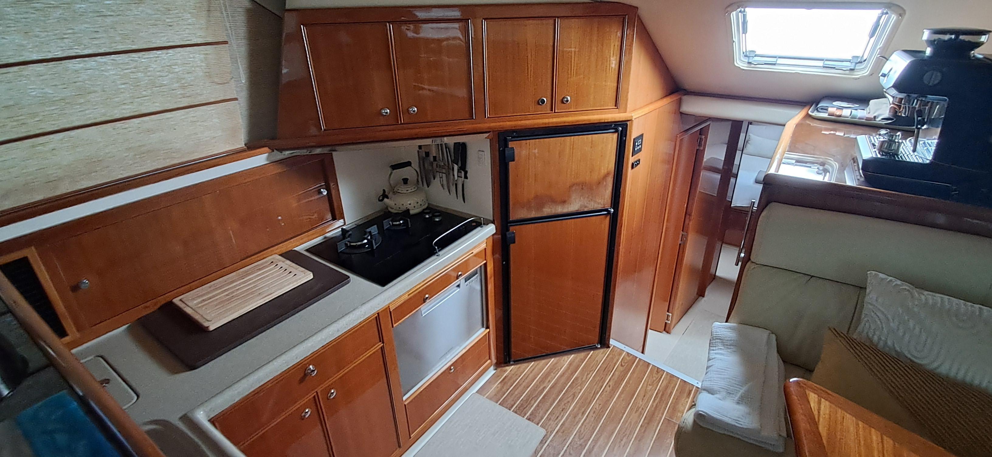 2006 Riviera Cruiser 47 Cruiser for sale - YachtWorld