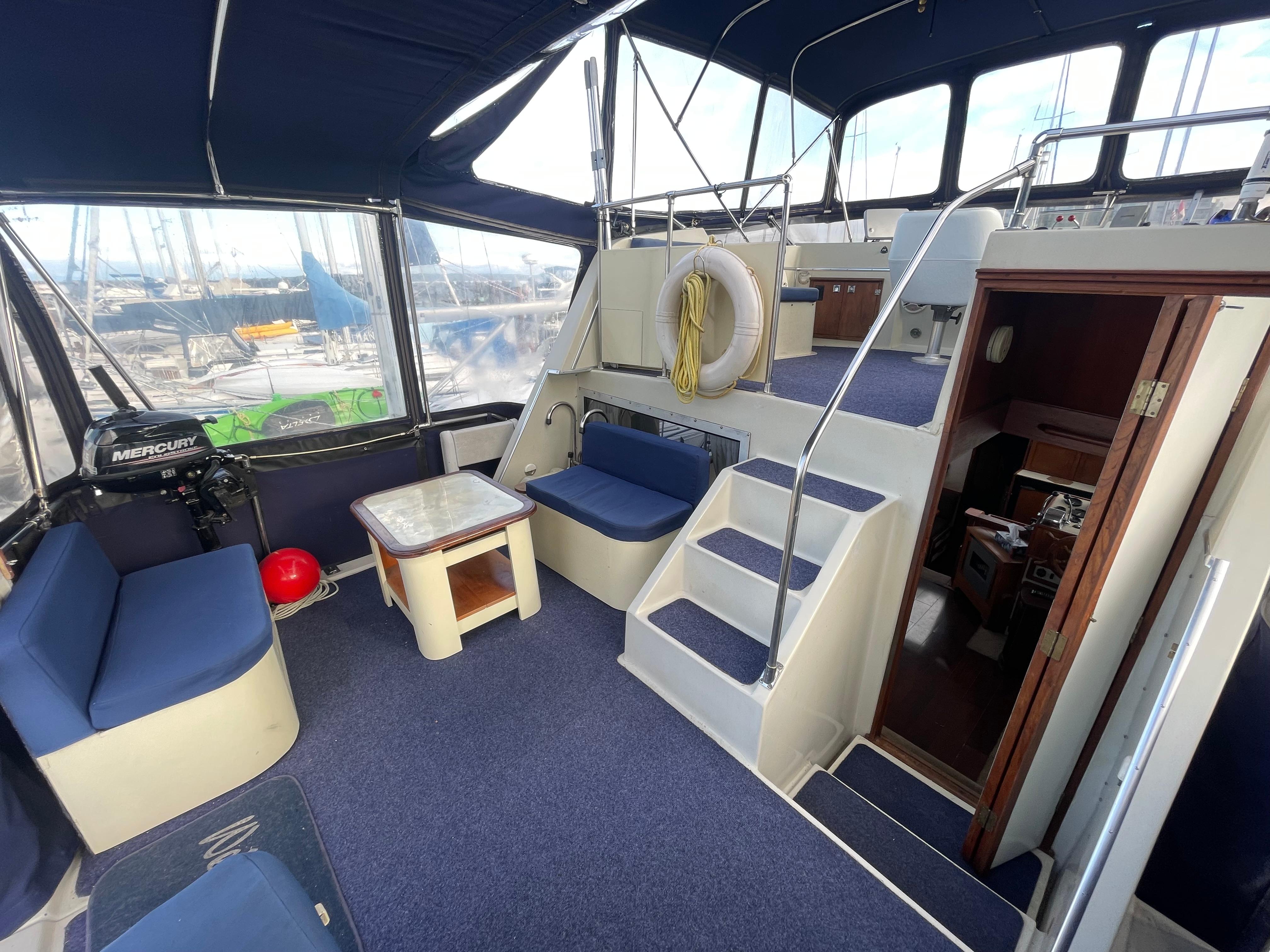 1983 Uniflite 36 AFT CABIN Aft Cabin for sale - YachtWorld