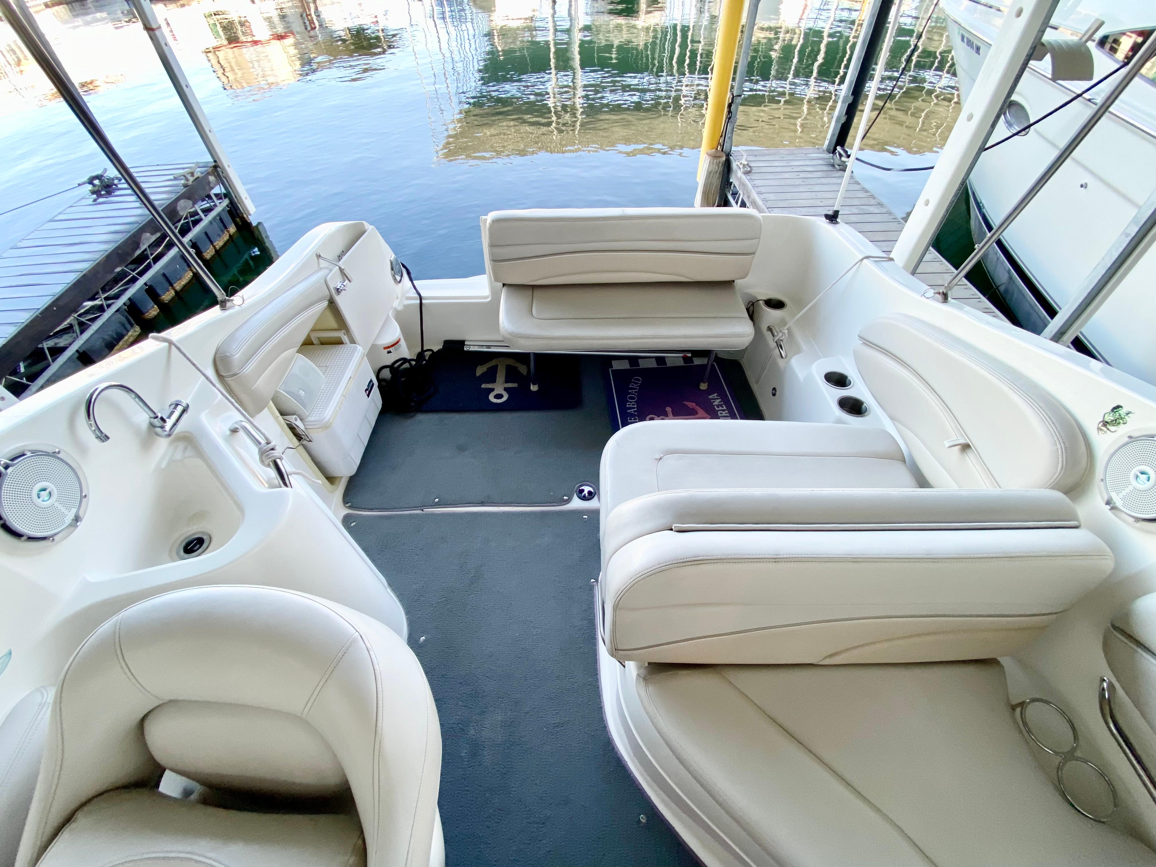 2008 Larson Cabrio 240 Cruiser for sale - YachtWorld