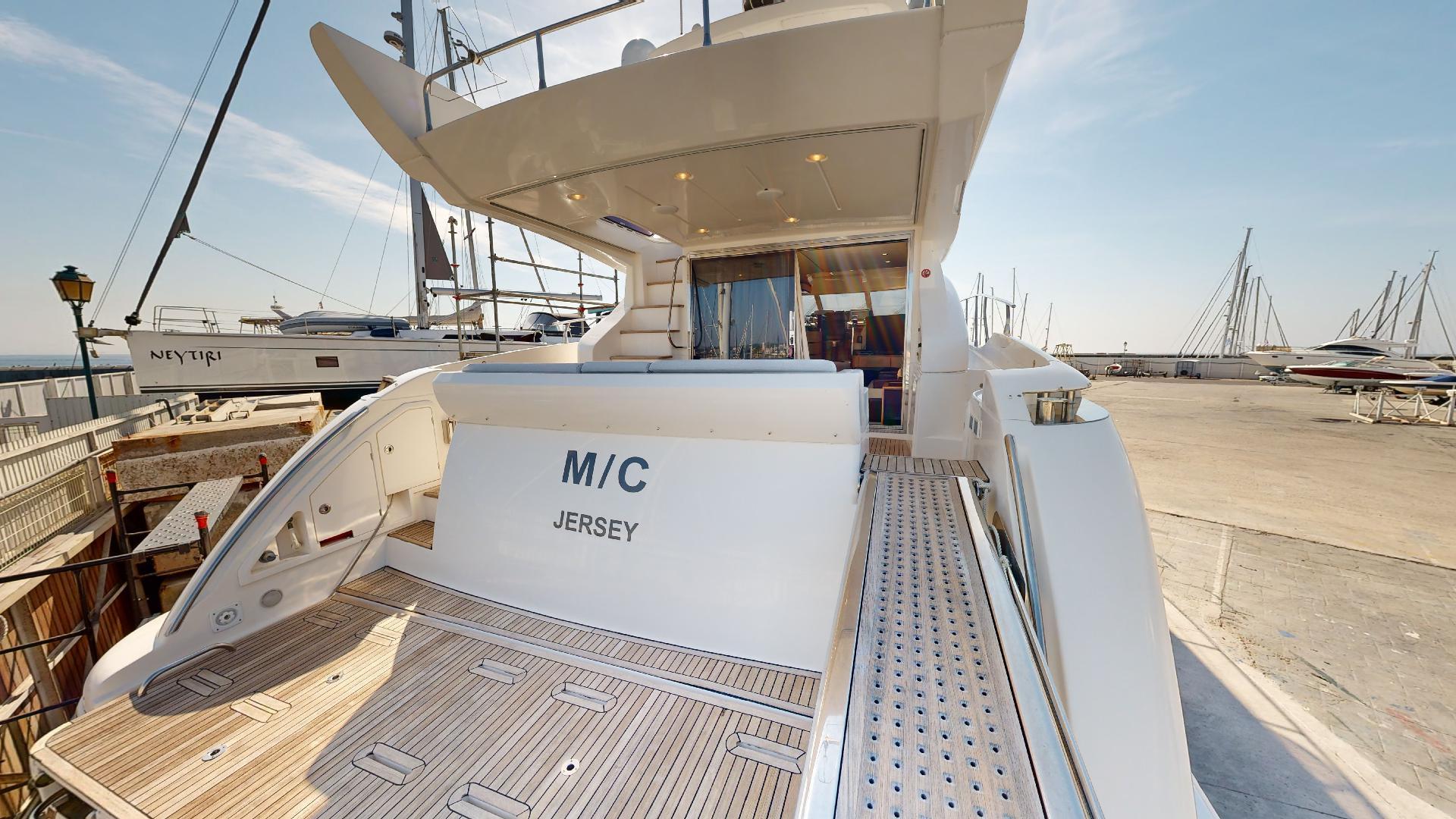 2011 Azimut 58 Fly Flybridge for sale - YachtWorld