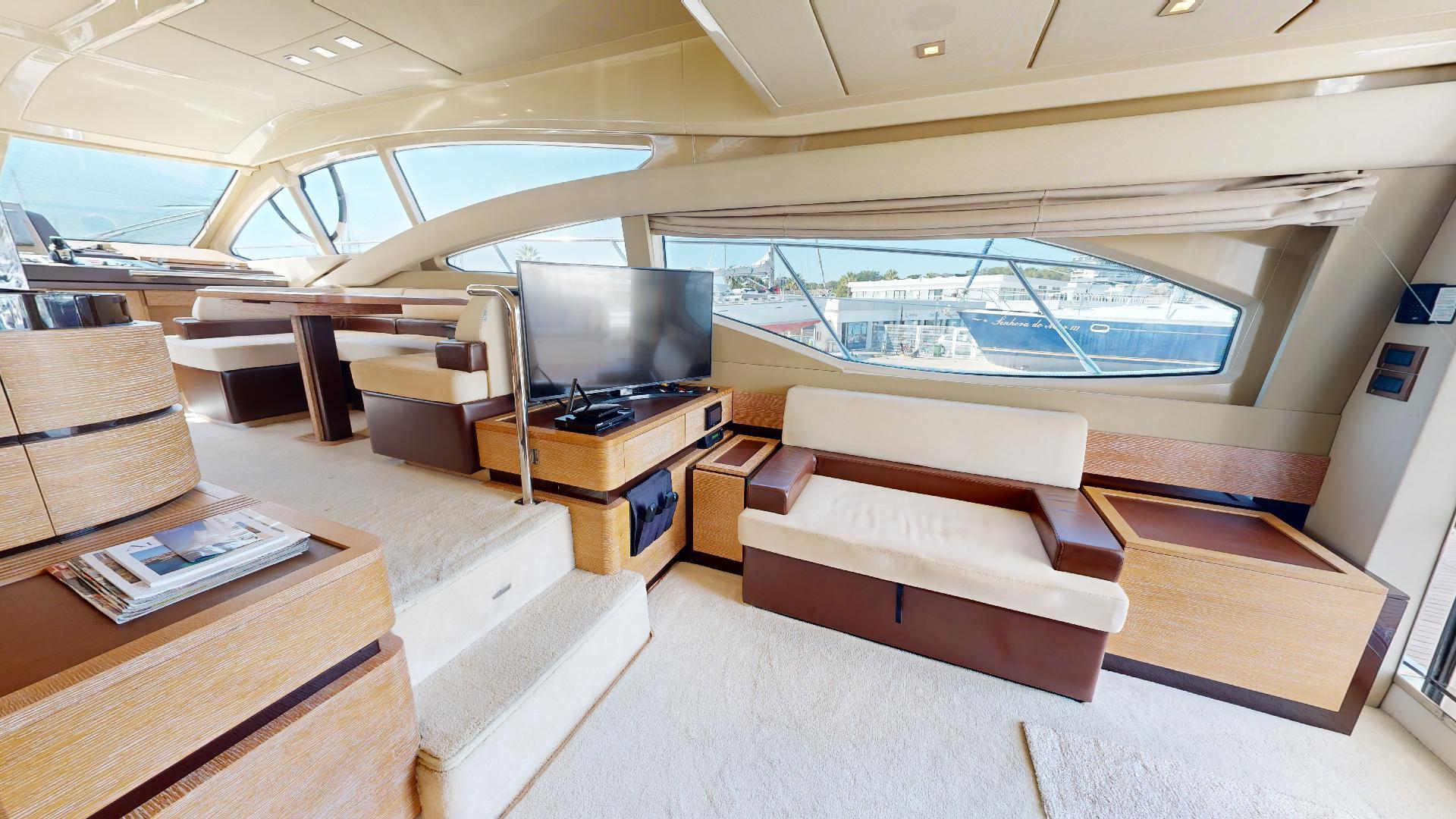 2011 Azimut 58 Fly Flybridge for sale - YachtWorld