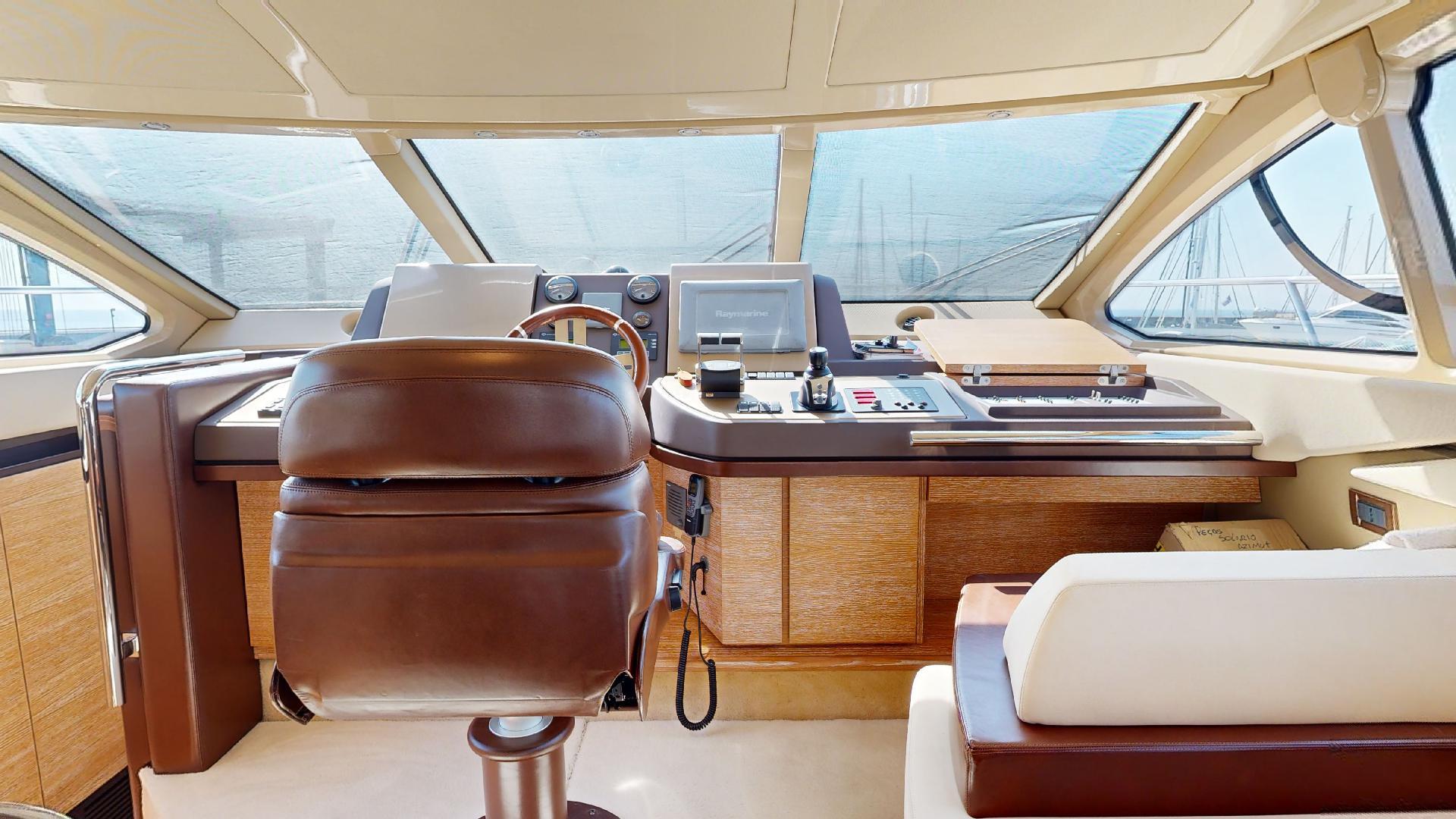 2011 Azimut 58 Fly Flybridge for sale - YachtWorld