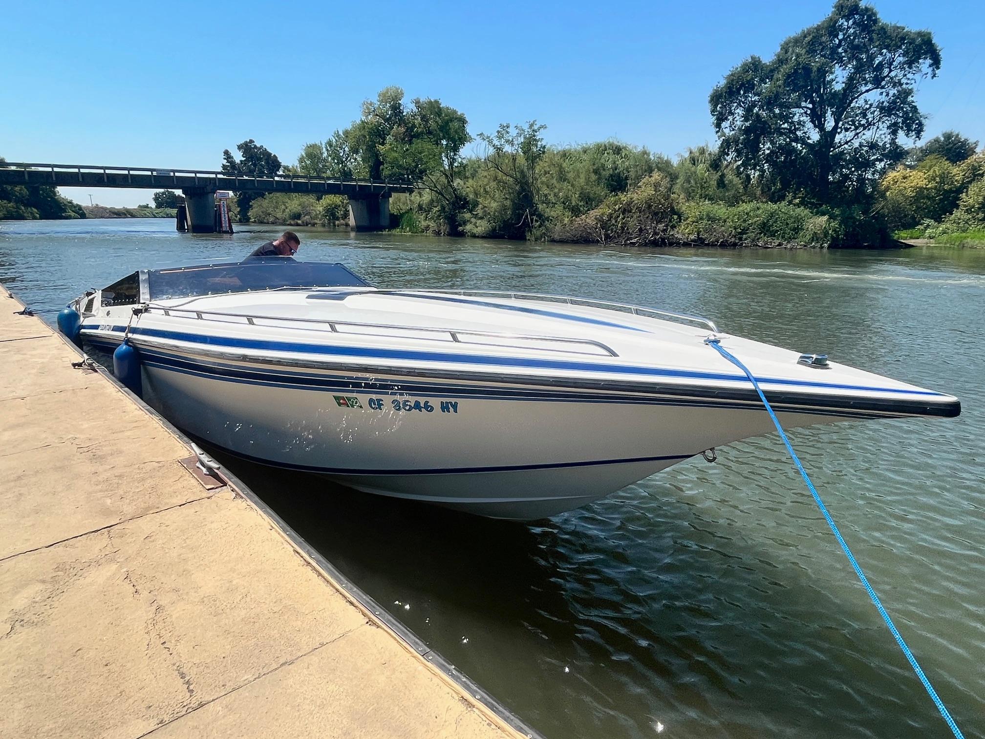 1993 Fountain Fever 32 High Performance for sale - YachtWorld