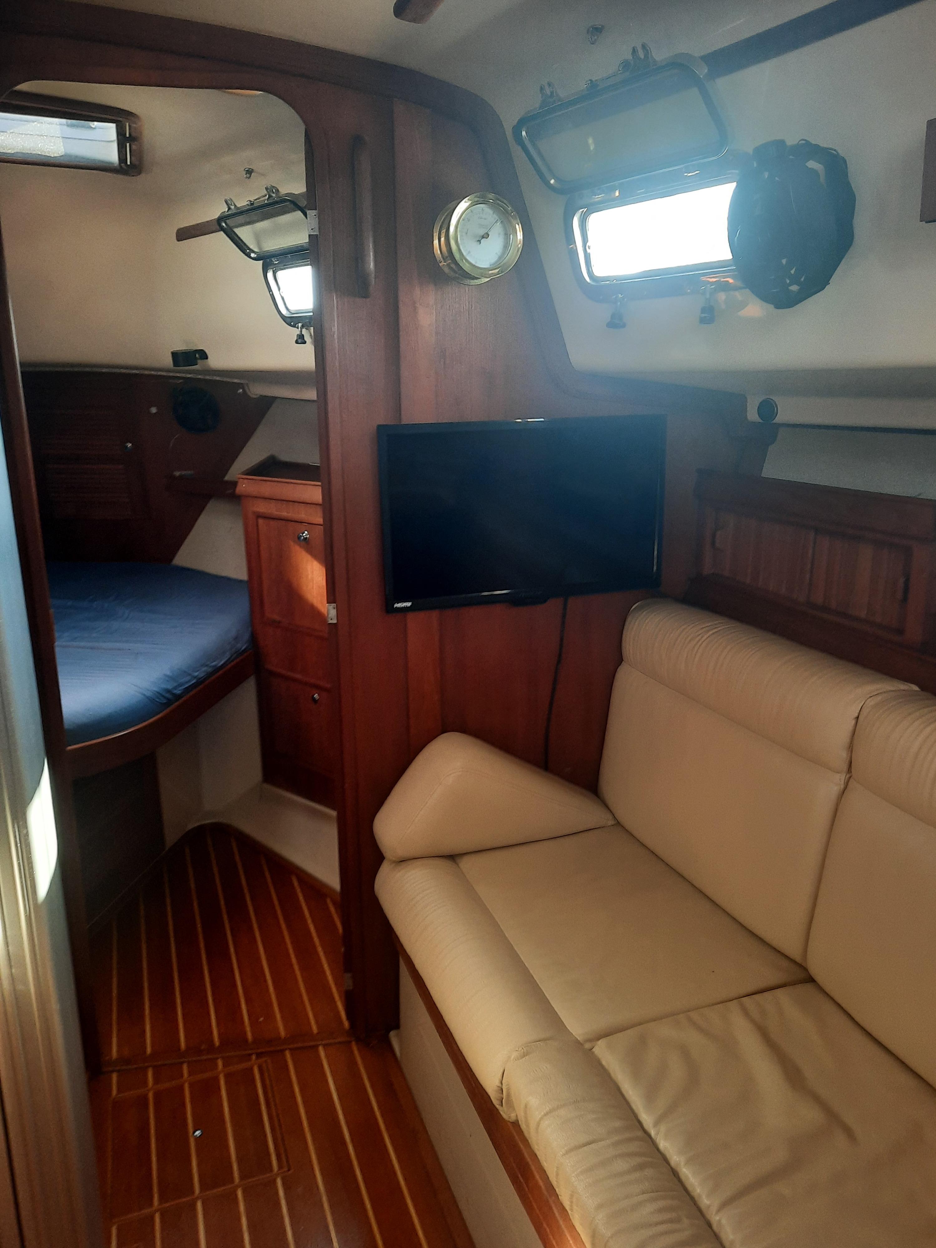 2001 Island Packet 320 Cruiser for sale - YachtWorld