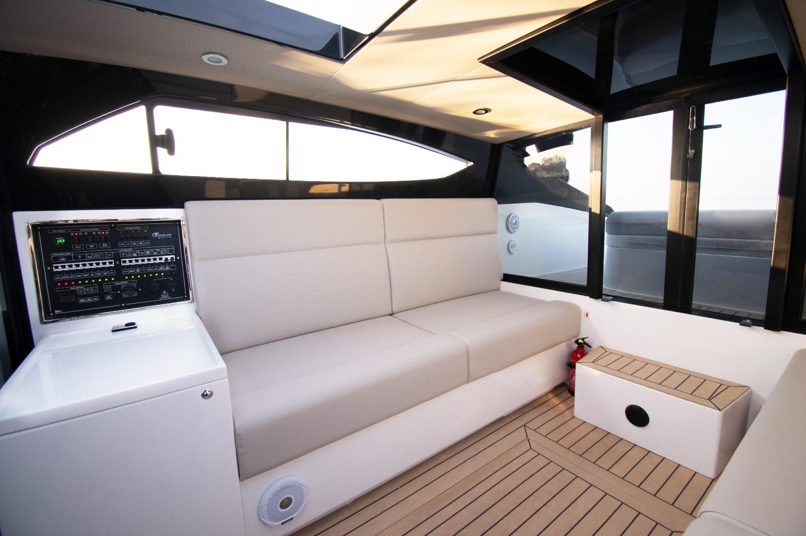 2020 Custom Ecoline -Eco 850 Hybrid (limousine) Määrittelemätön myytävät - YachtWorld