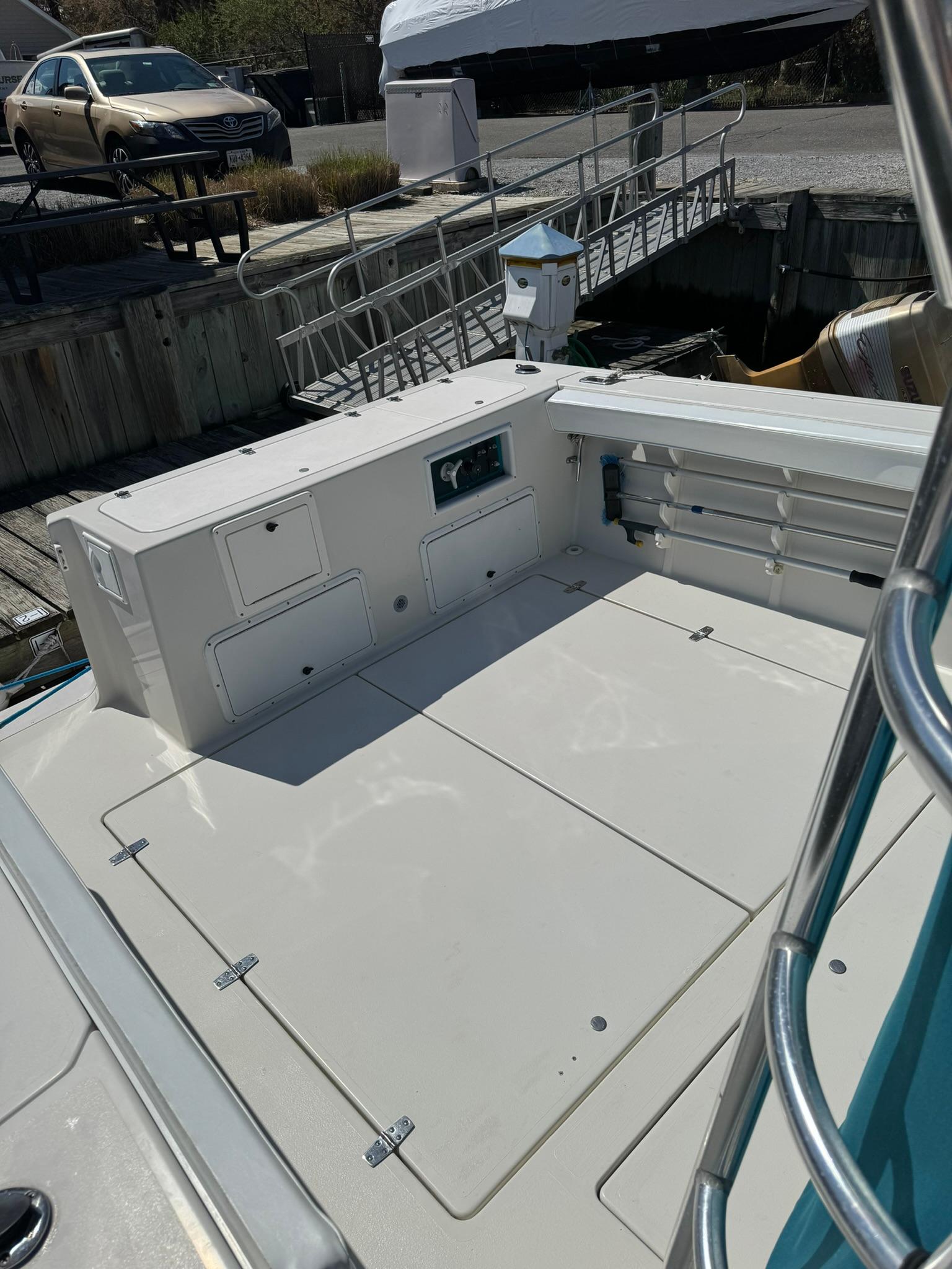 1995 Pro-Line 2950 Walkaround Cuddy Cabin Cuddy Cabin for sale - YachtWorld