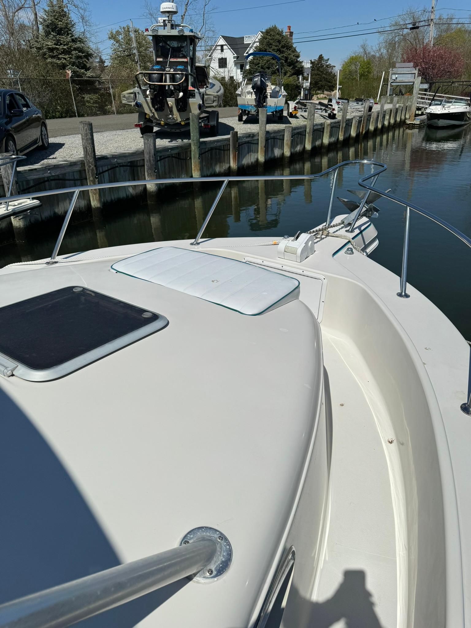 1995 Pro-Line 2950 Walkaround Cuddy Cabin Cuddy Cabin for sale - YachtWorld
