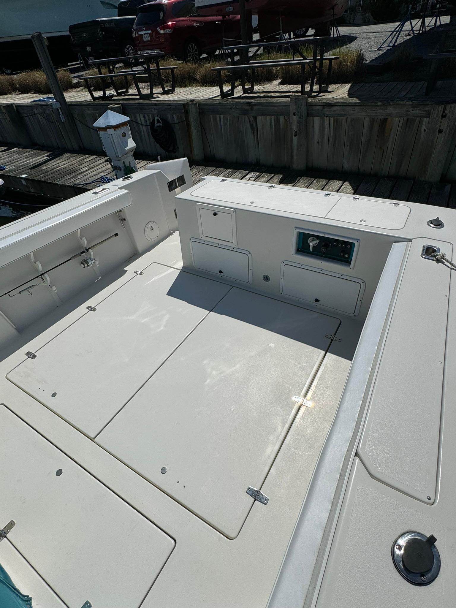 1995 Pro-Line 2950 Walkaround Cuddy Cabin Cuddy Cabin for sale - YachtWorld