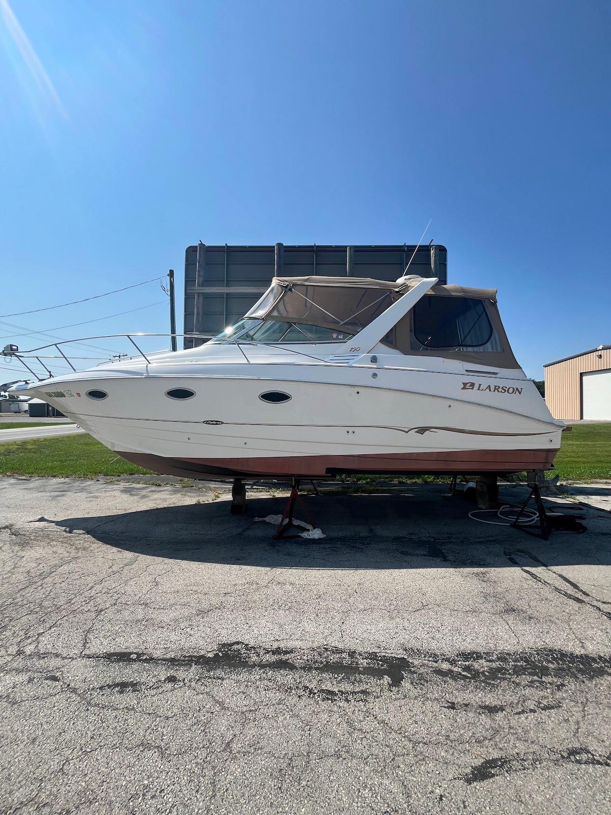2001 Larson Cabrio 290 Cruiser for sale - YachtWorld