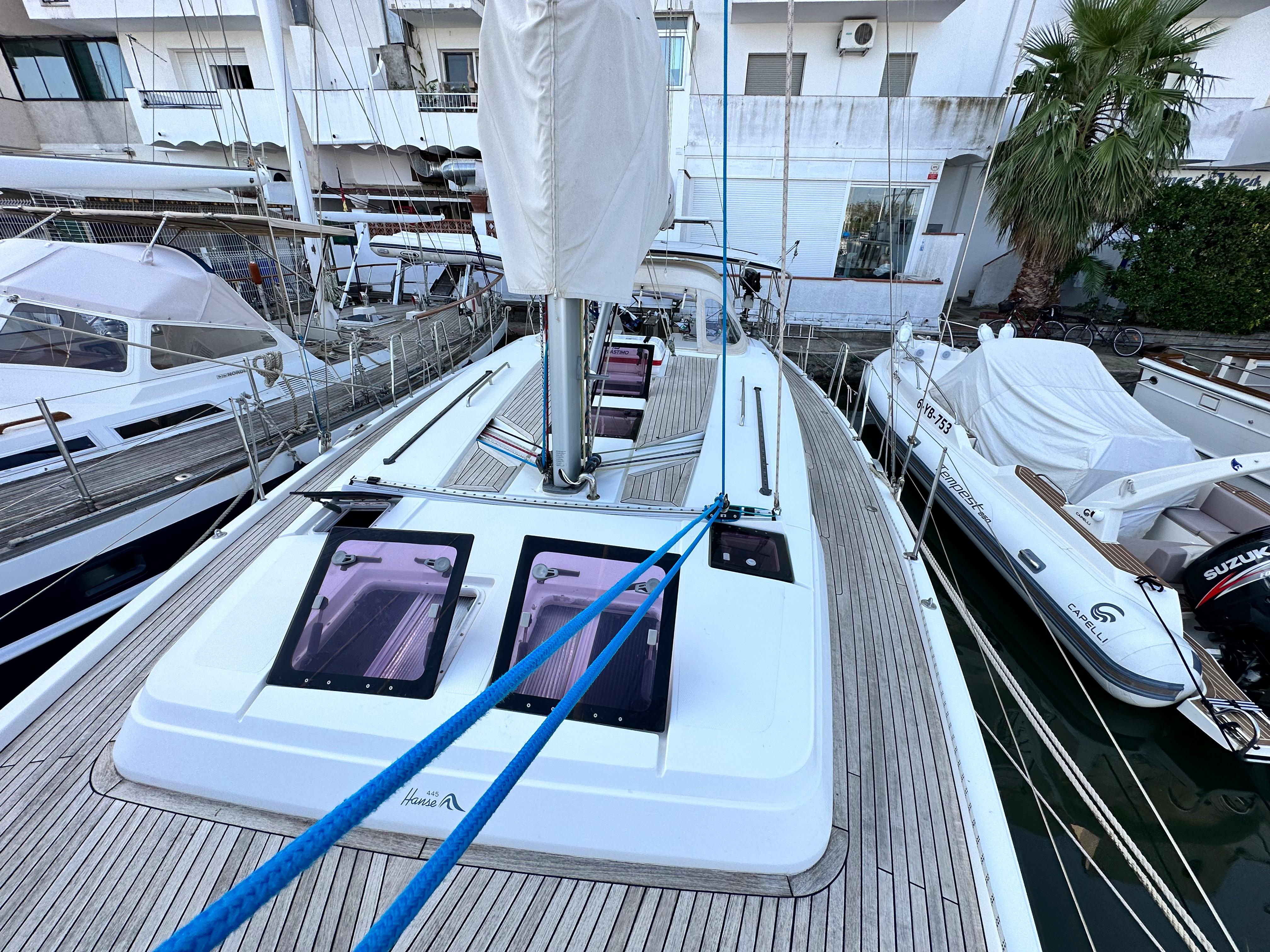 2011 Hanse 445 Cruiser for sale - YachtWorld