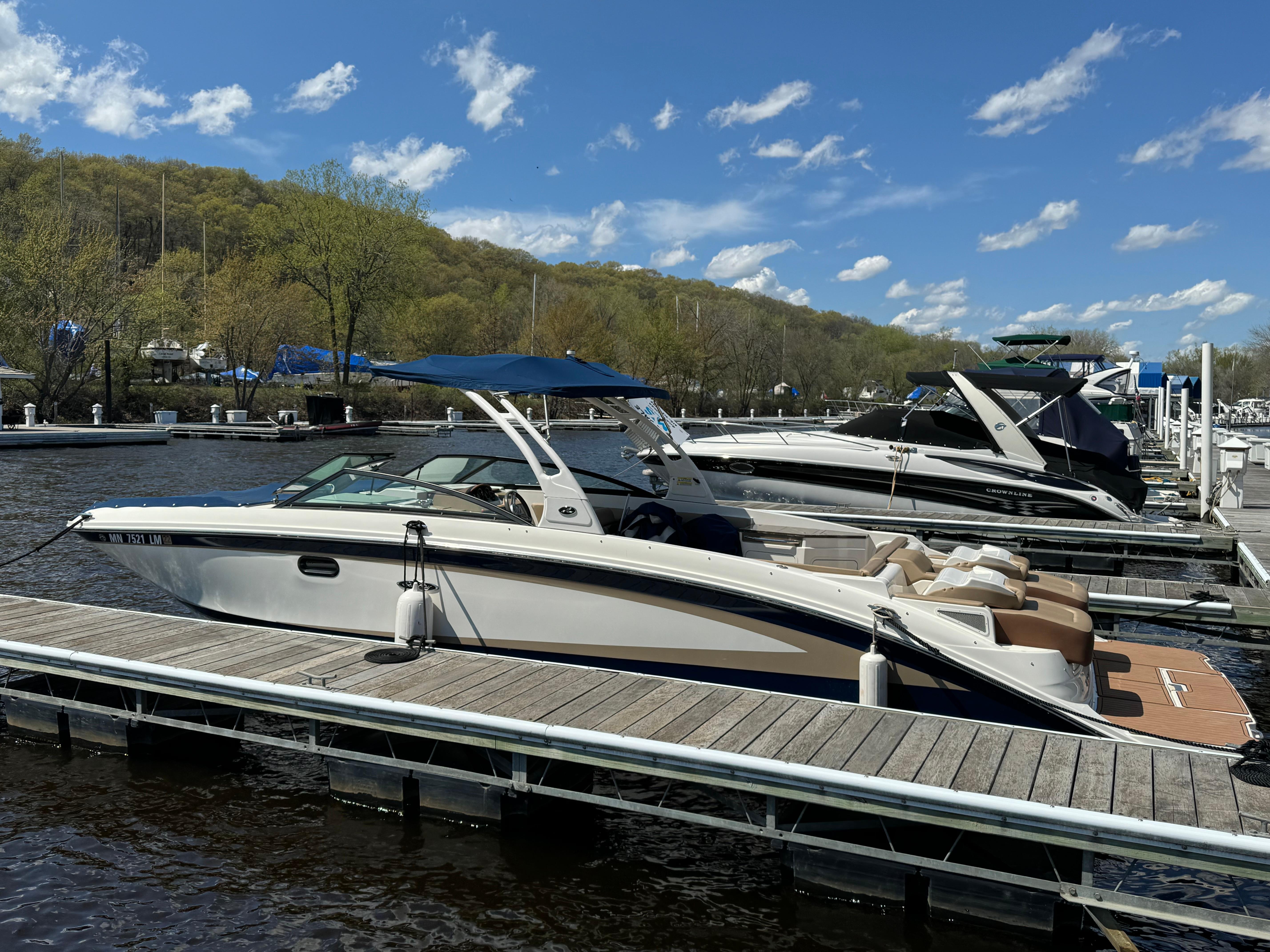 2016 Sea Ray 290 Sundeck Deck for sale - YachtWorld