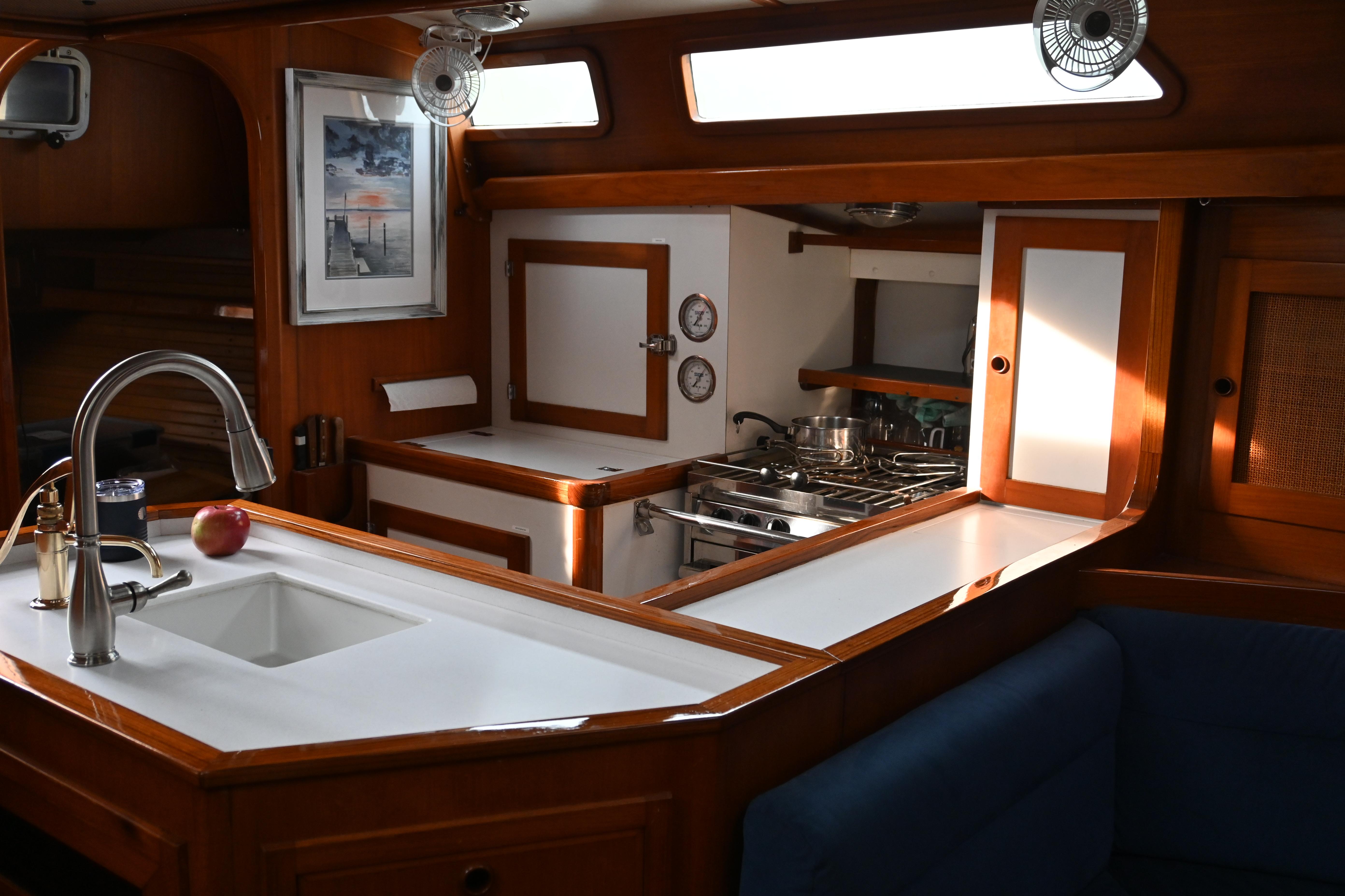1986 Alden Aft Cockpit K/CB Sloop Sloop for sale - YachtWorld