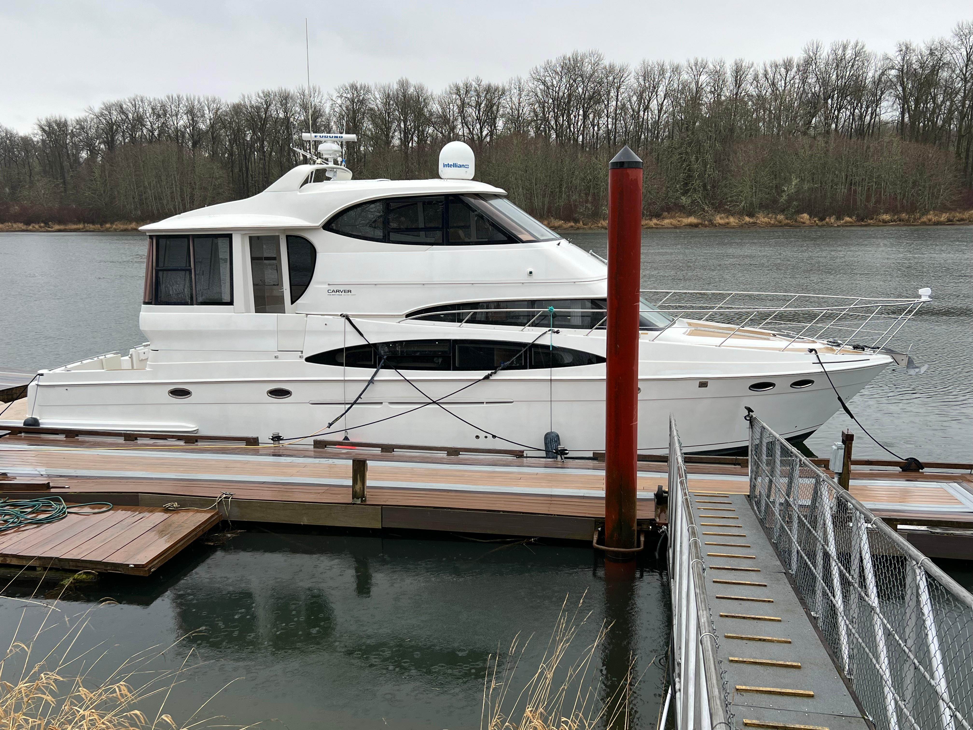 2002 Carver 564 Cockpit Motor Yacht "Please Read the ad." Motor Yacht ...