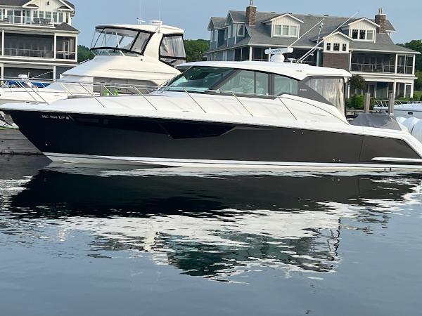 2021 Tiara Sport 43 LE Express Cruiser for sale - YachtWorld