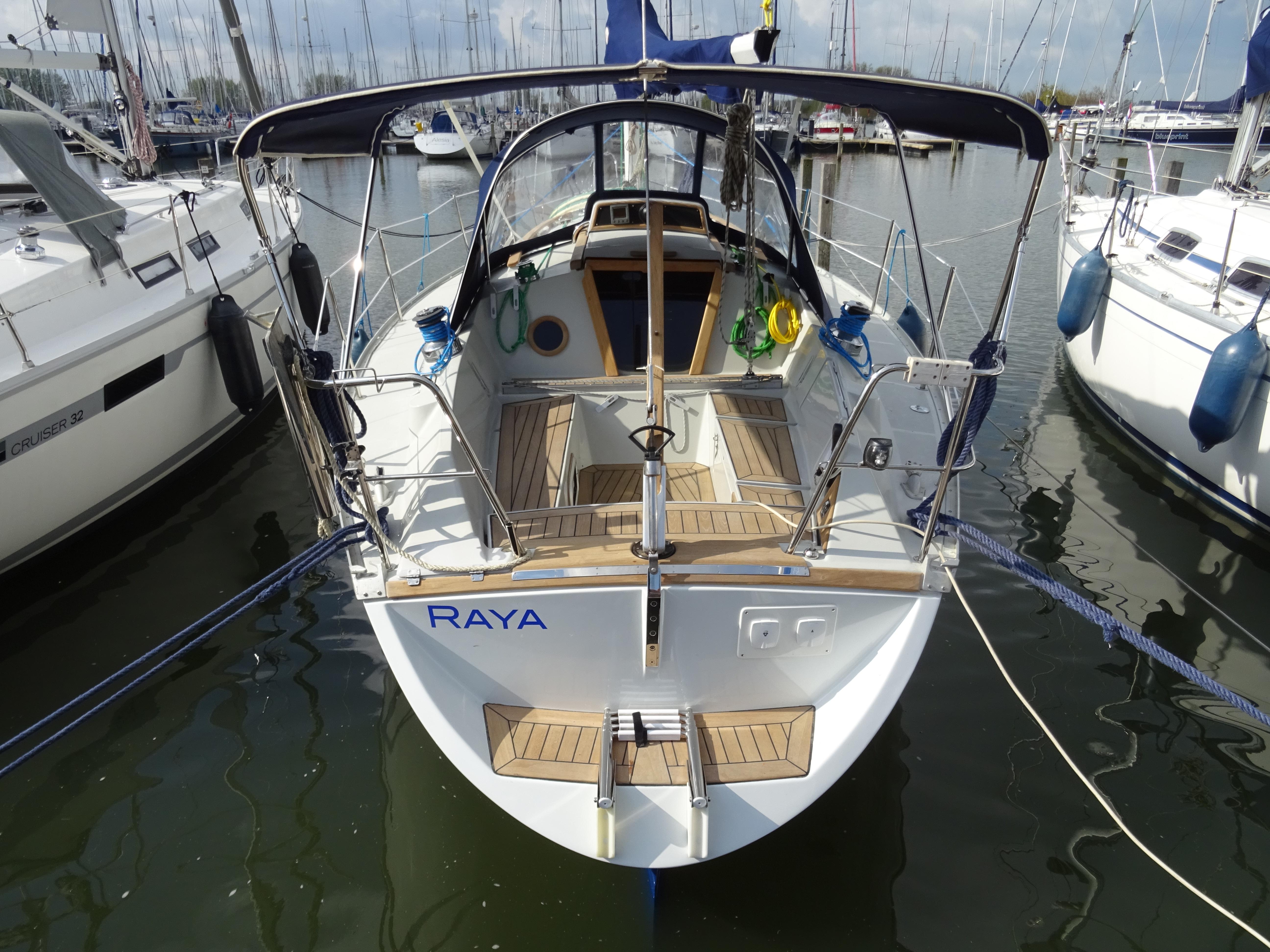 Comet 1050 | 1989 | 10m | Boatshop24