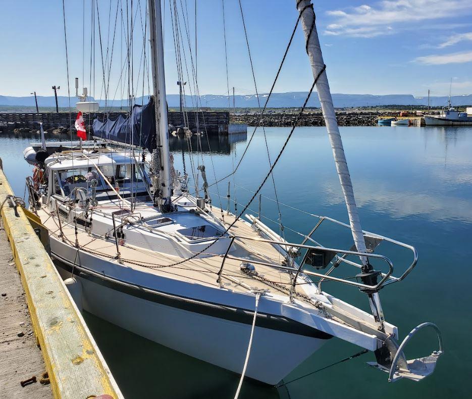 1979 Custom 37 Pilothouse Expedition Sloop Sloop for sale - YachtWorld