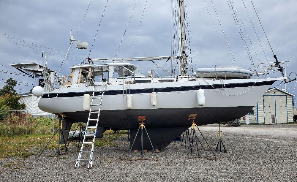 1979 Custom 37 Pilothouse Expedition Sloop Sloop for sale - YachtWorld