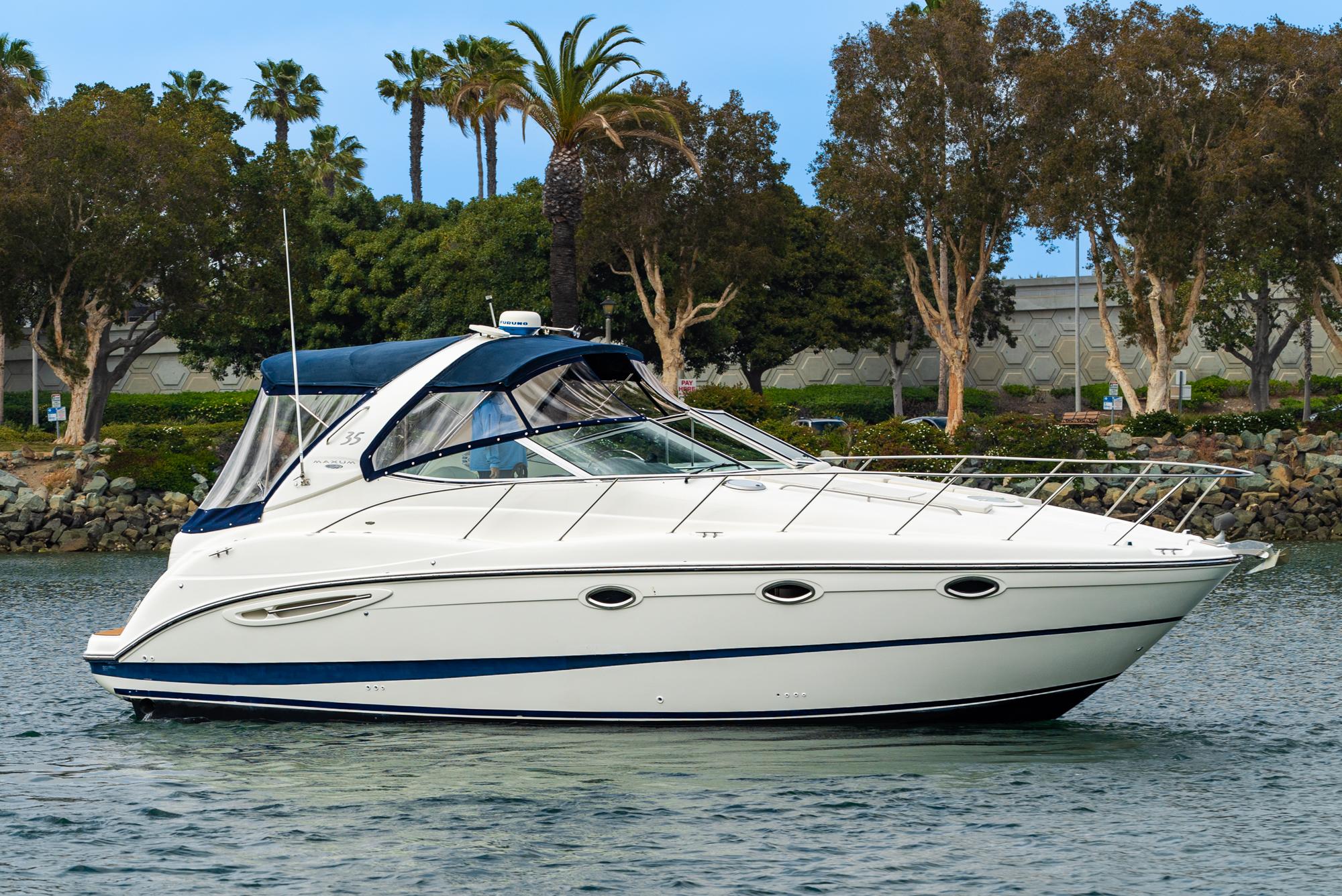 2005 Maxum 3500 SCR Express Cruiser for sale - YachtWorld