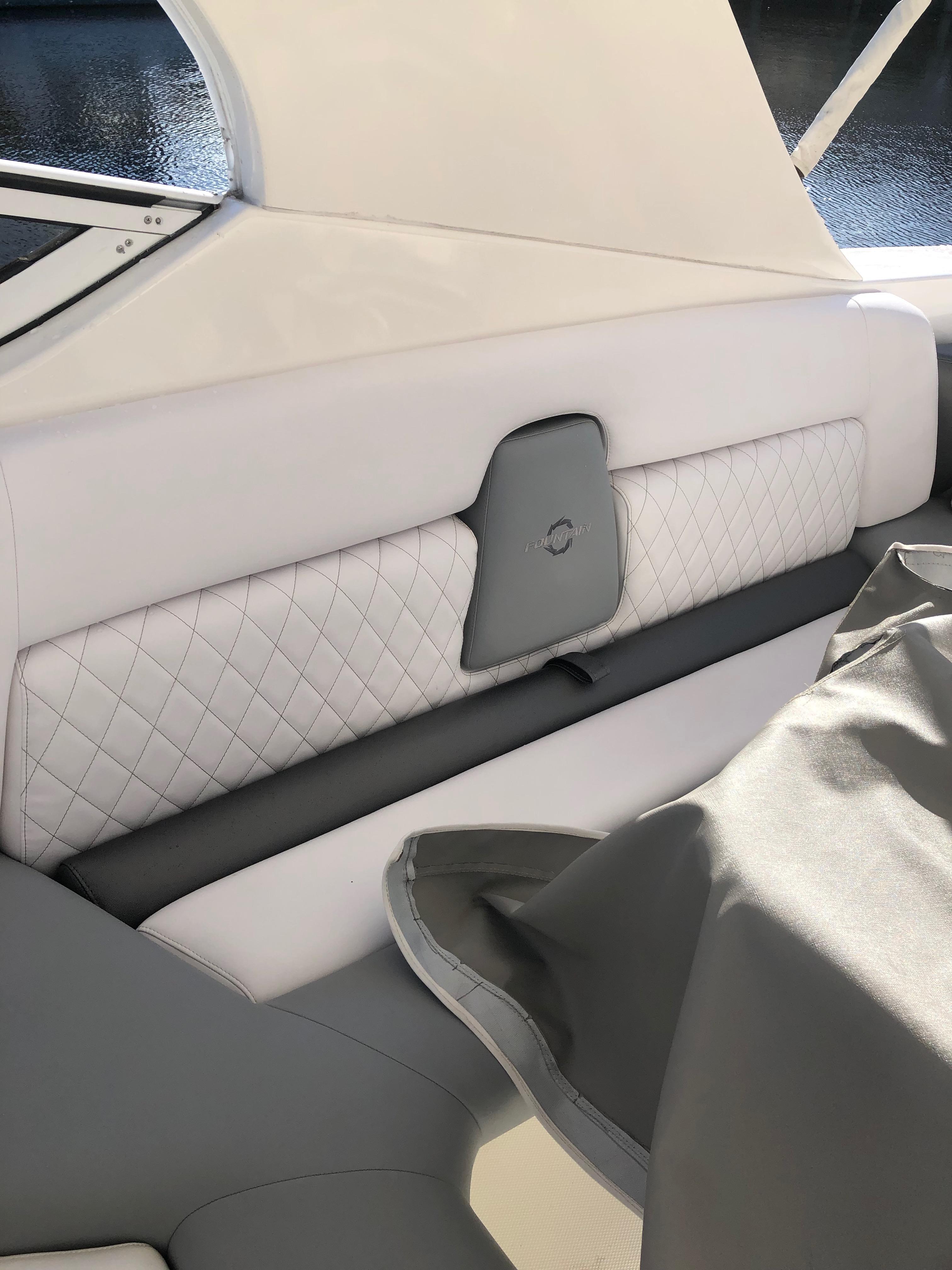 2005 Fountain 48 Express Cruiser Cruiser for sale - YachtWorld