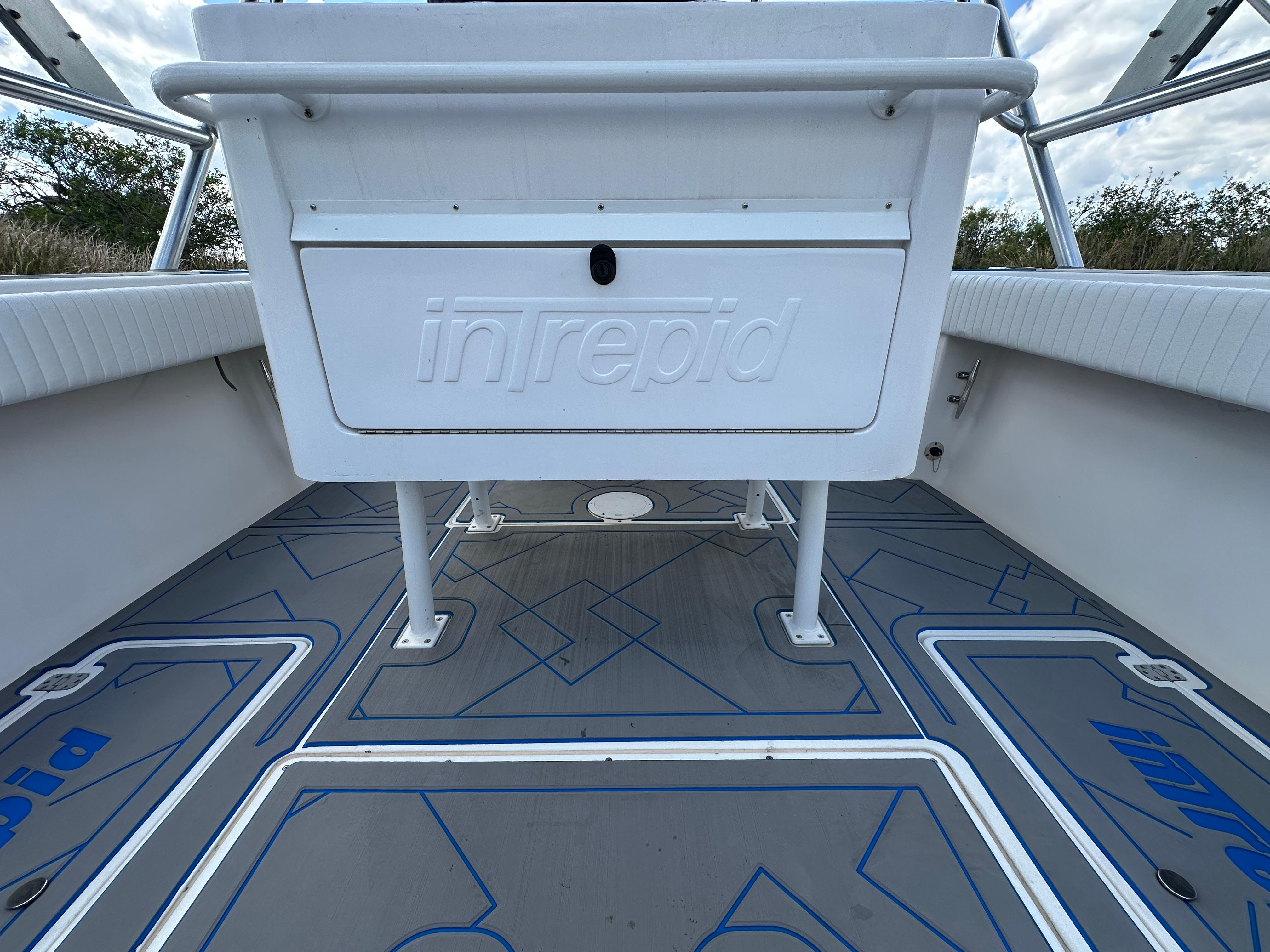 1999 Intrepid 322 Cuddy Cuddy Cabin for sale - YachtWorld