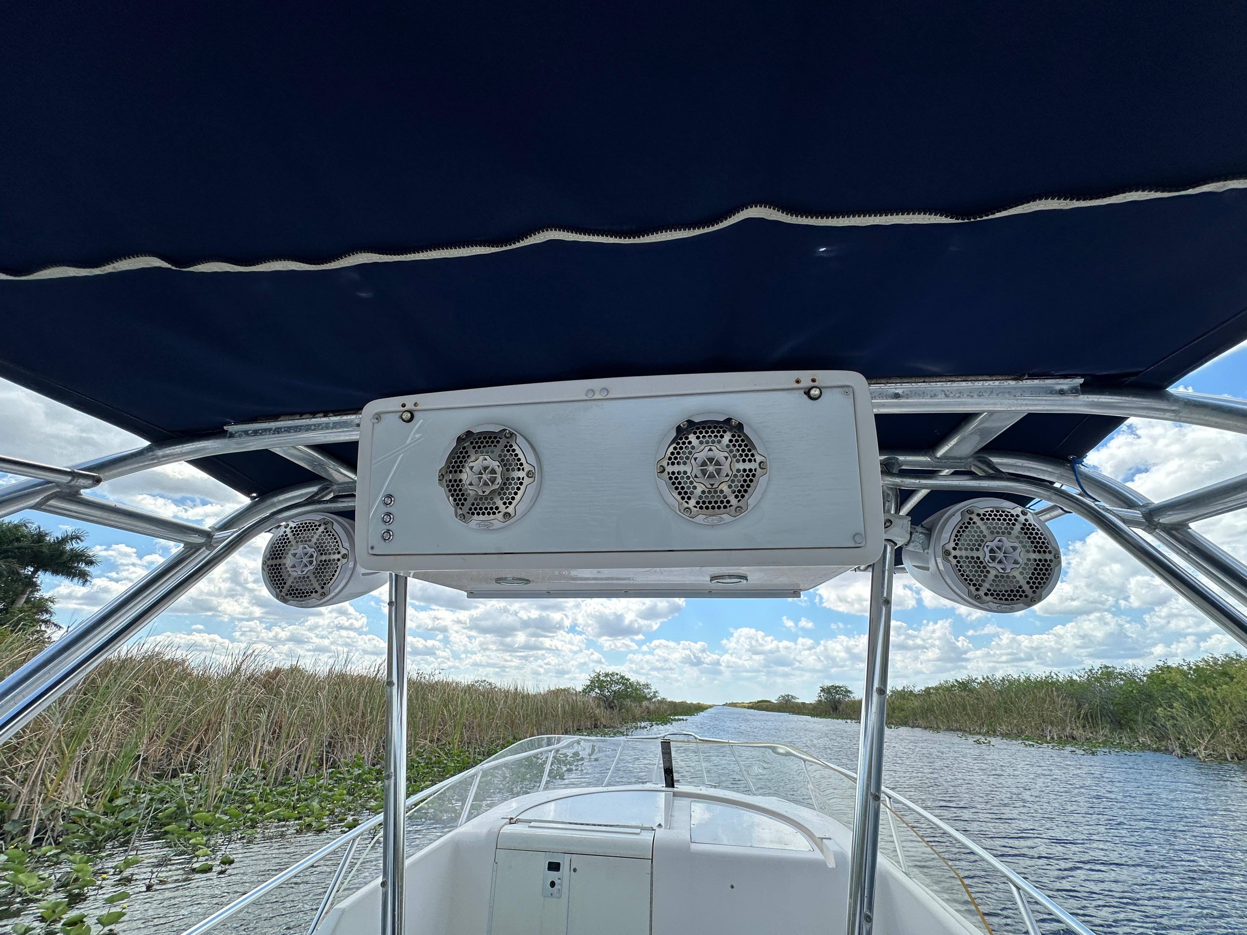 1999 Intrepid 322 Cuddy Cuddy Cabin for sale - YachtWorld