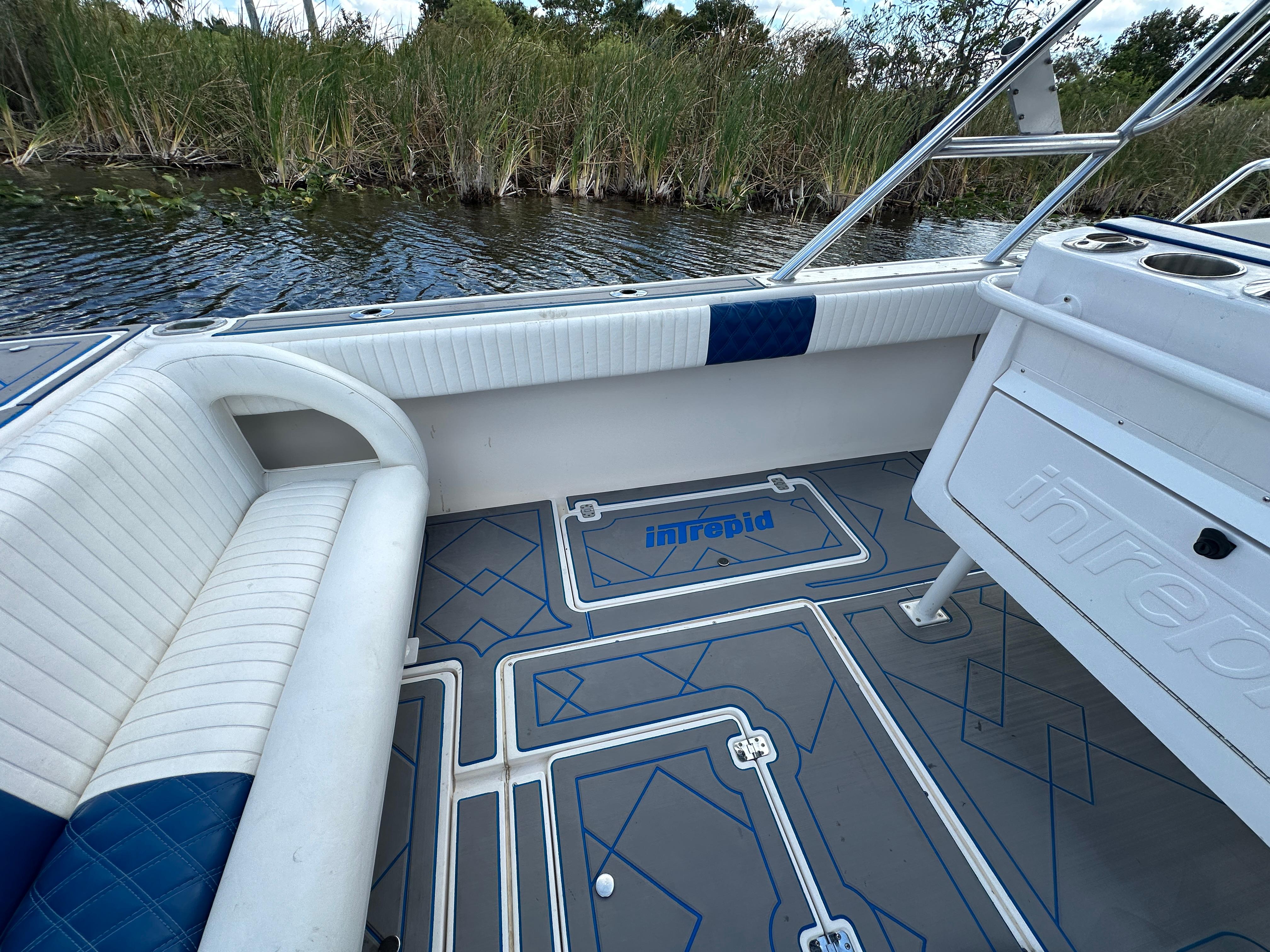 1999 Intrepid 322 Cuddy Cuddy Cabin for sale - YachtWorld