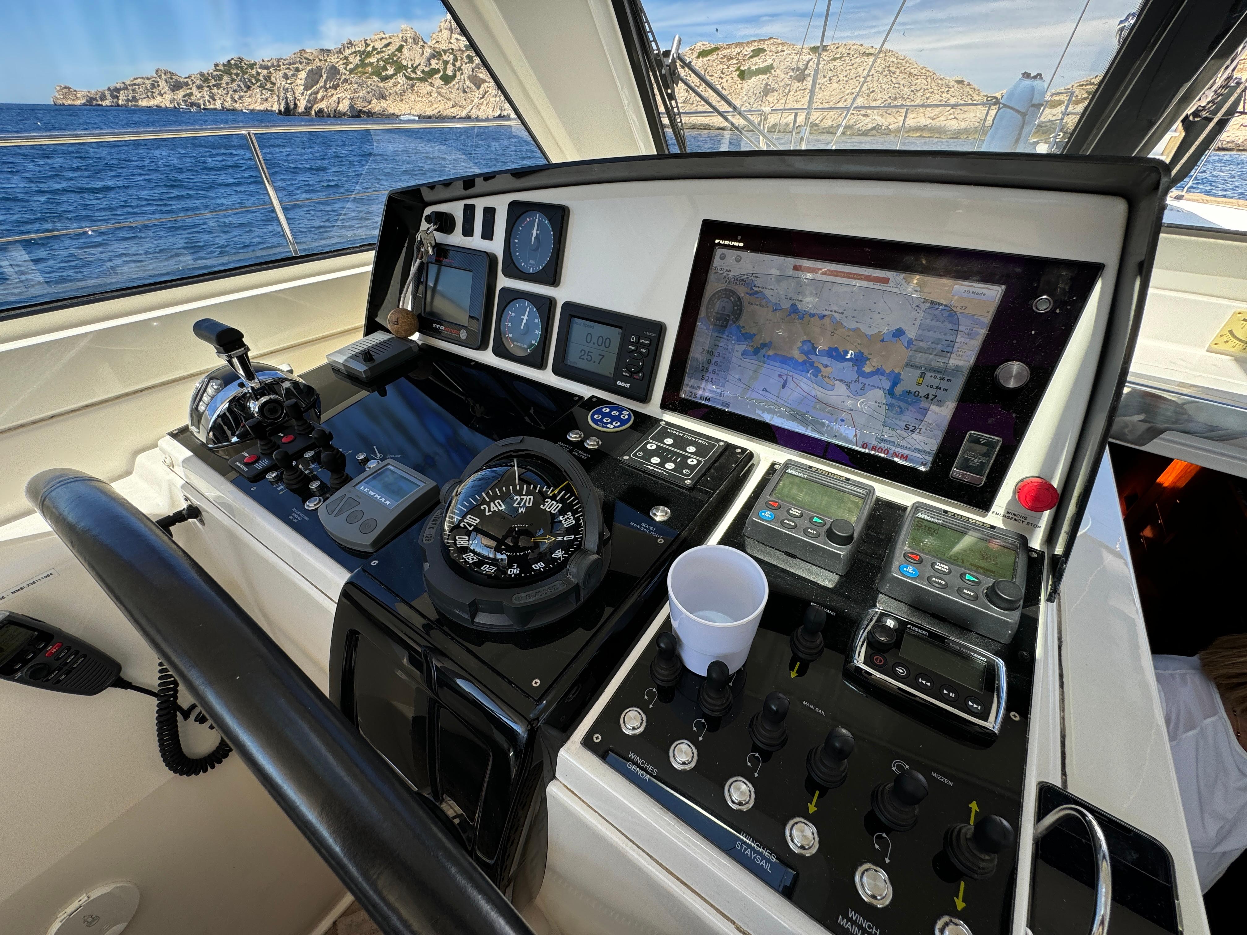 2013 Amel 64 Cruiser for sale - YachtWorld