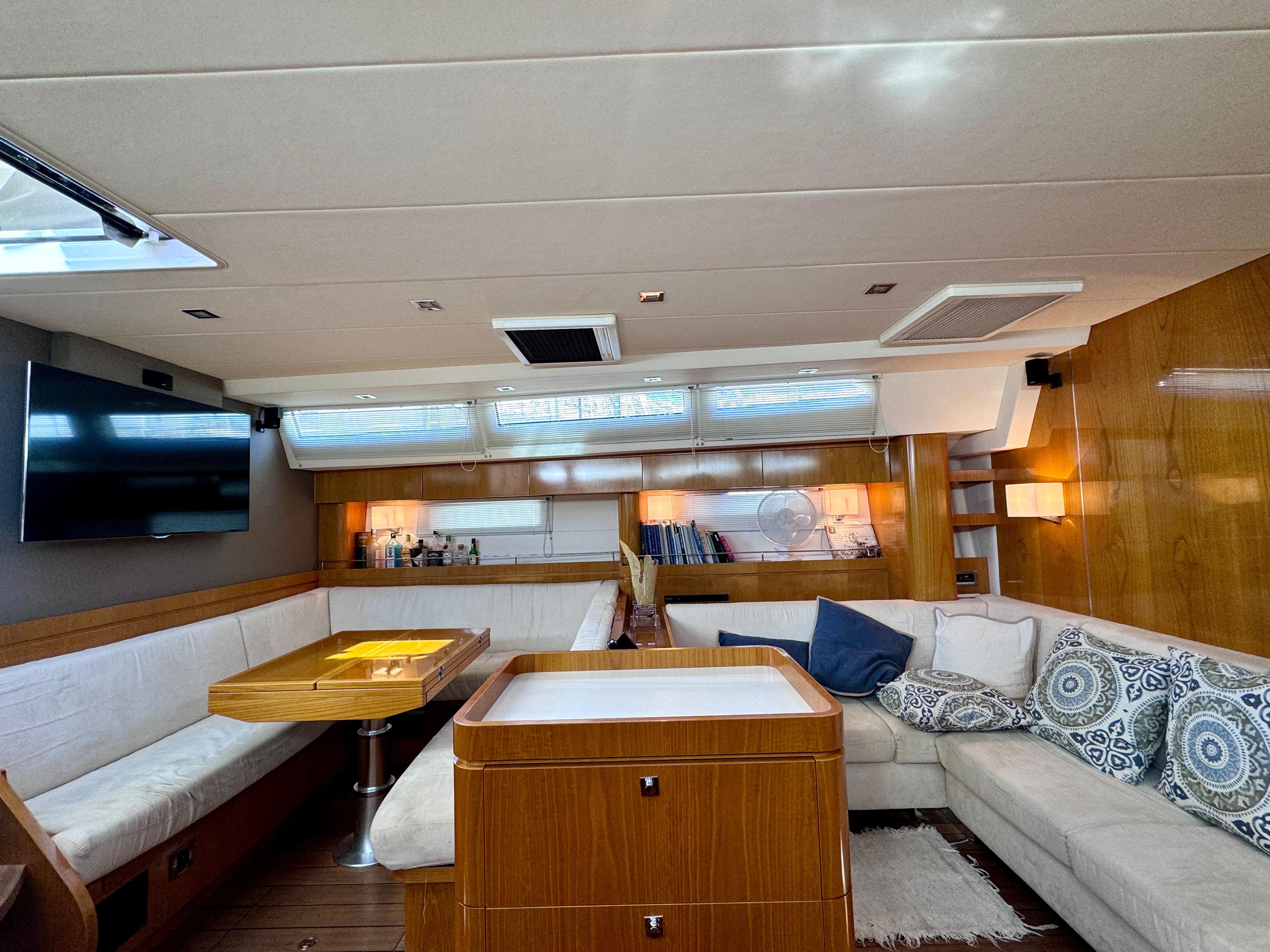 2013 Amel 64 Cruiser for sale - YachtWorld