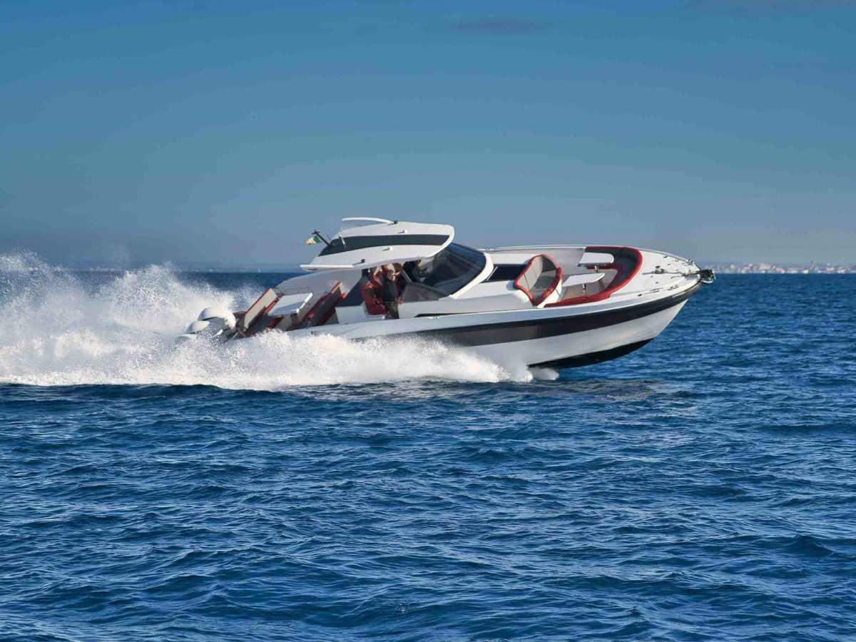 New 2024 Domina 42 walkaround | TopBoats