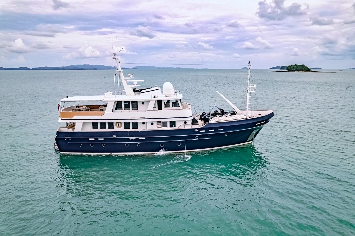 DOUBLEYOU Motor Yachts Cheoy Lee for sale - YachtWorld