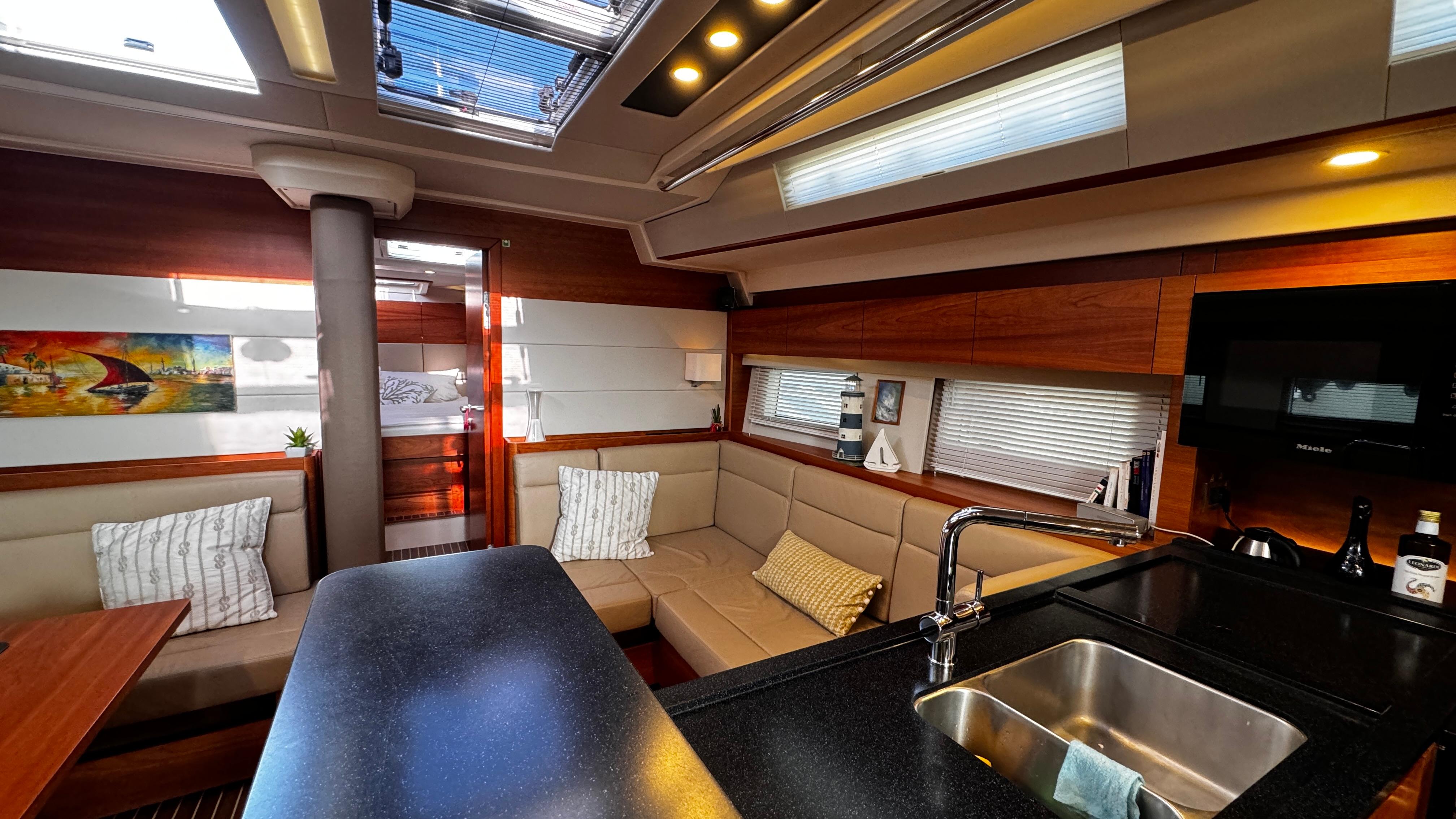 2020 Hanse 588 Cruiser for sale - YachtWorld