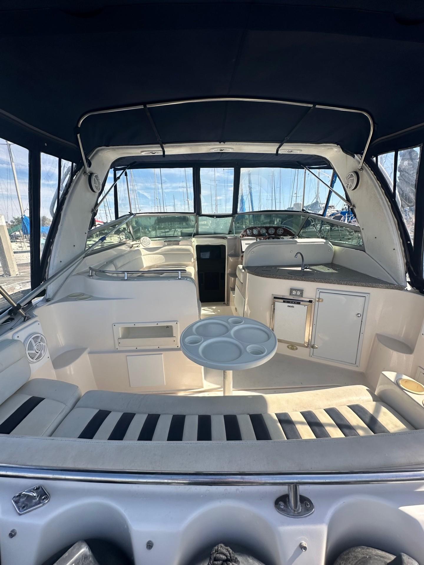 2004 Rinker Fiesta Vee 312 Cruiser for sale - YachtWorld