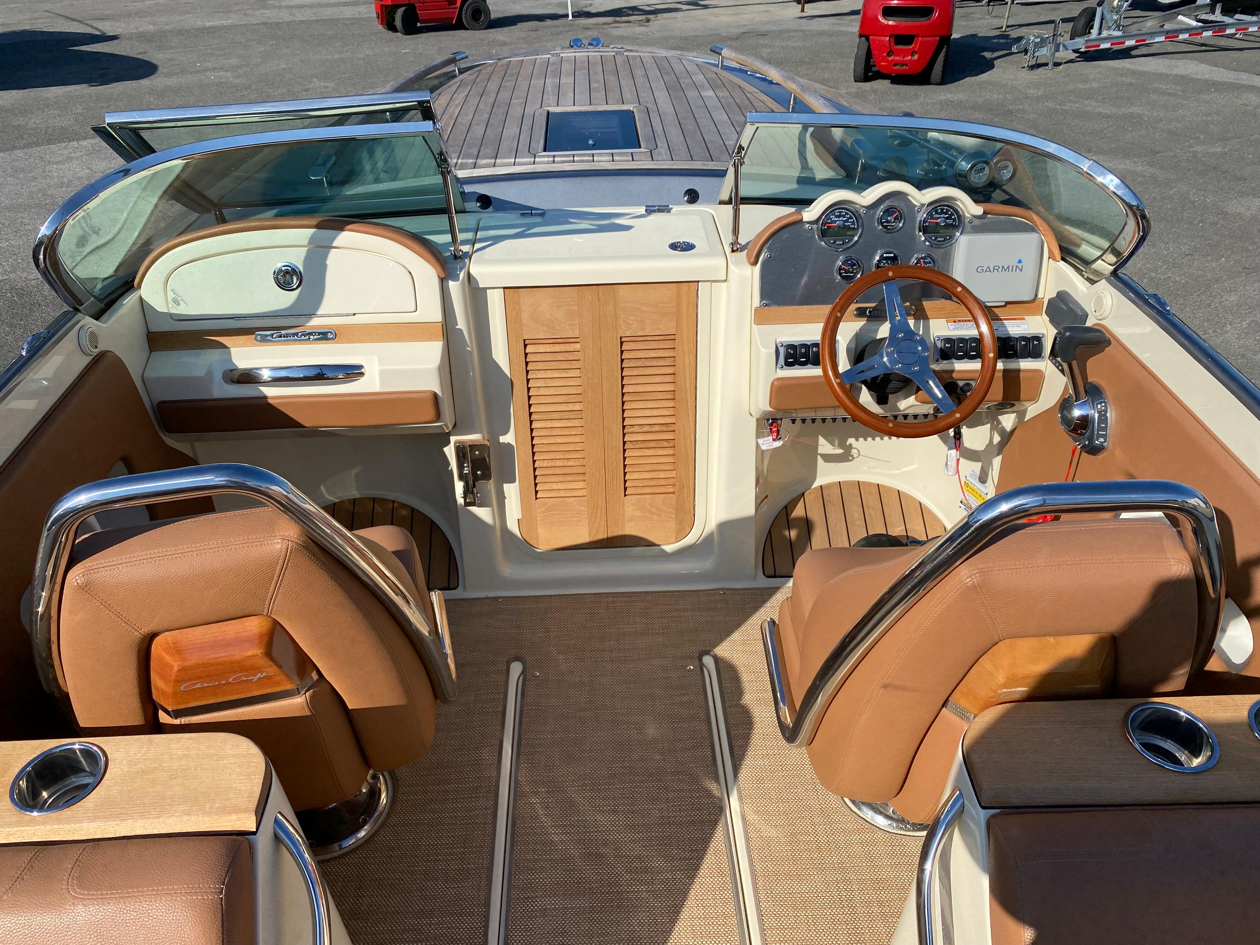 2019 Chris-Craft 27 Corsair Cuddy Cabin for sale - YachtWorld
