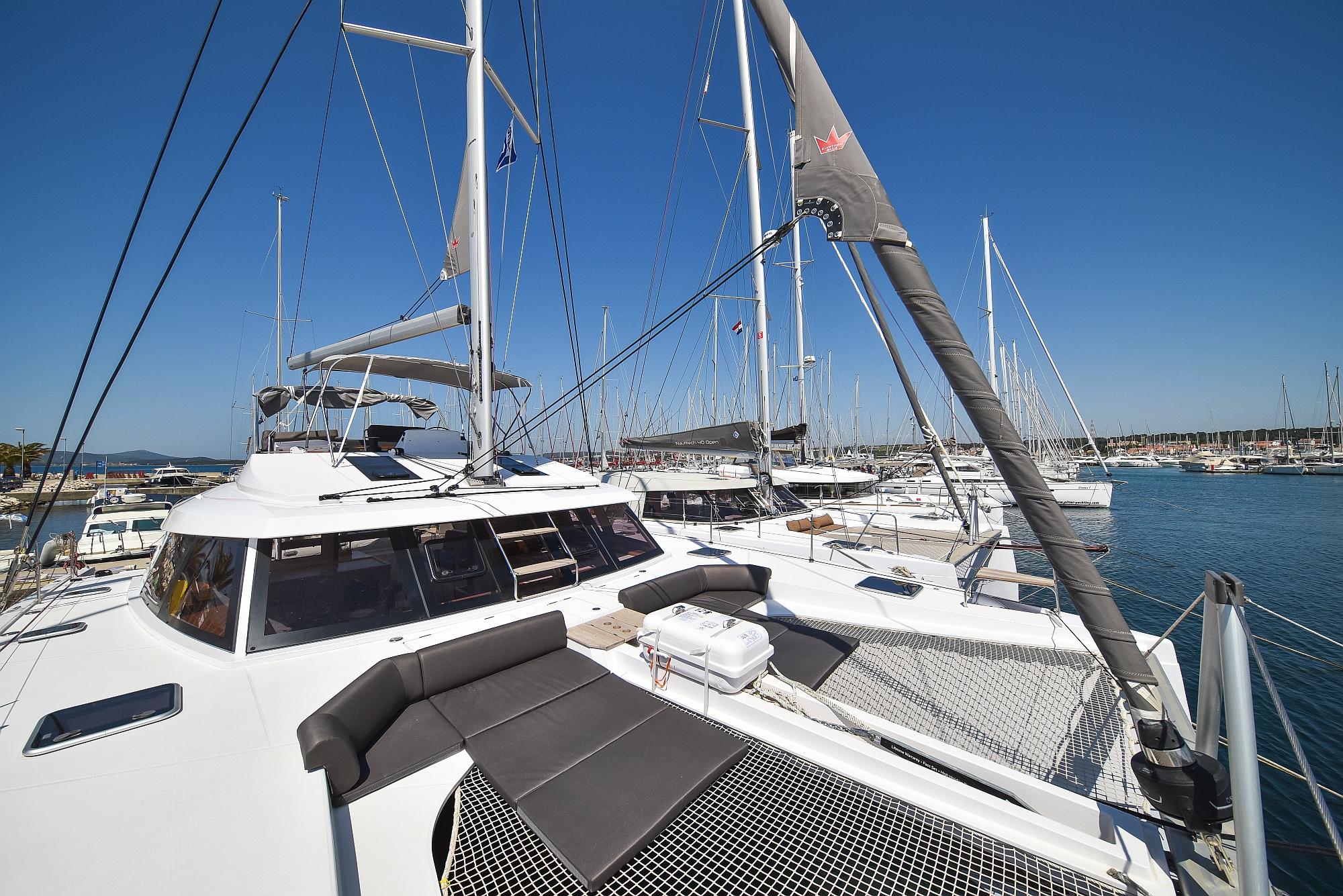 2018 Nautitech OPEN 46 FLY Catamaran for sale - YachtWorld