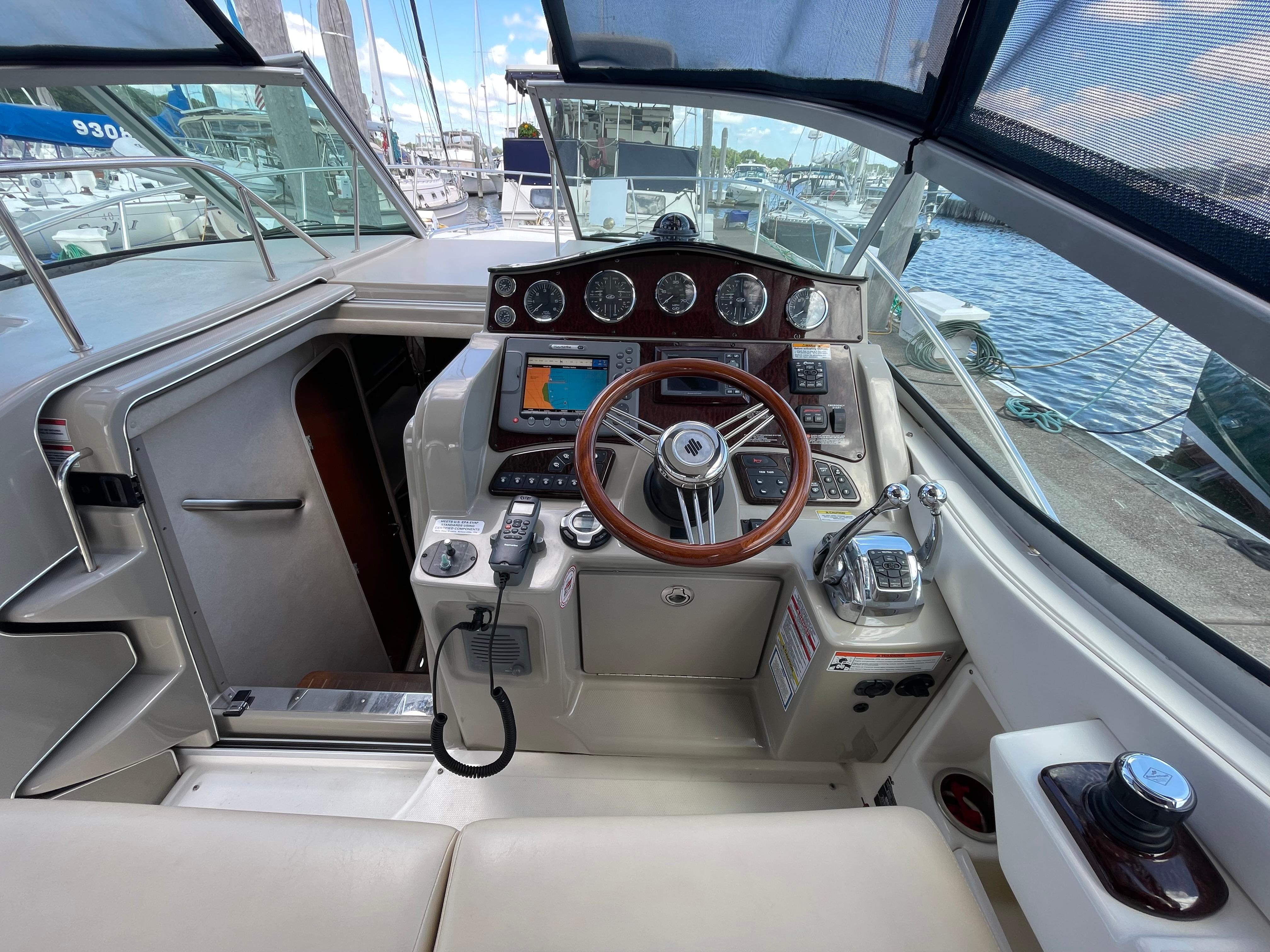 2010 Sea Ray 330 Sundancer Cruiser for sale - YachtWorld