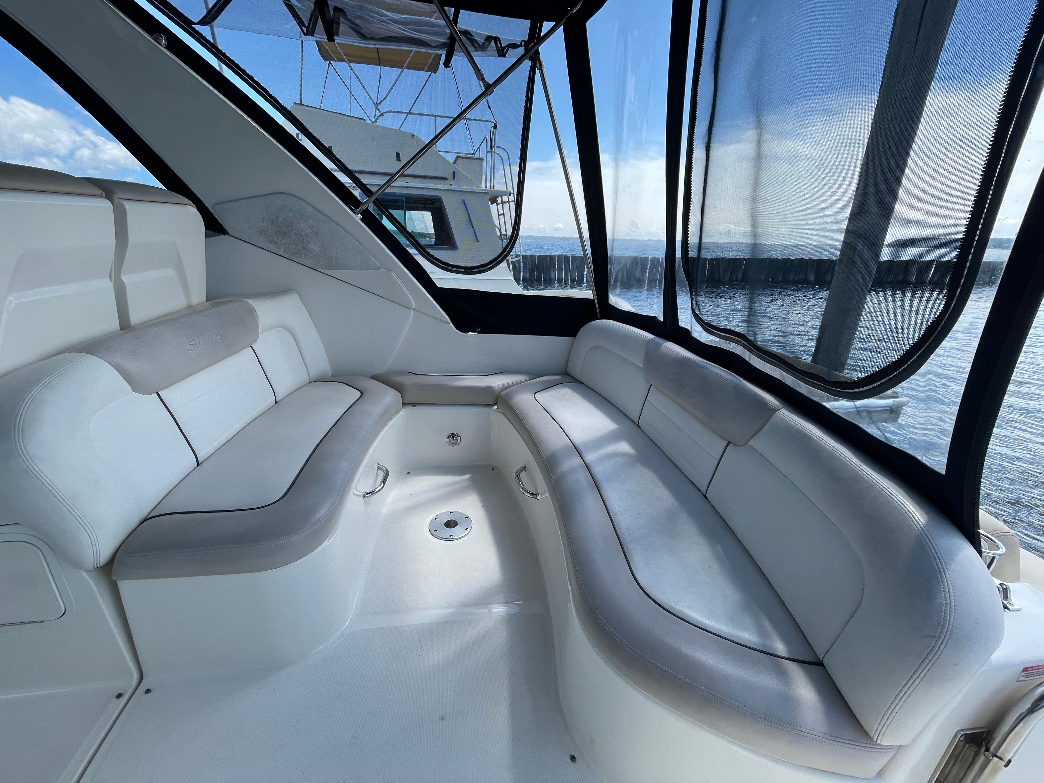 2010 Sea Ray 330 Sundancer Cruiser for sale - YachtWorld