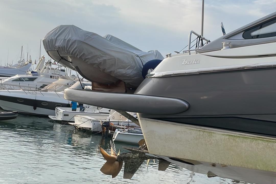 2002 Baia 63 Azzurra Express Cruiser for sale - YachtWorld