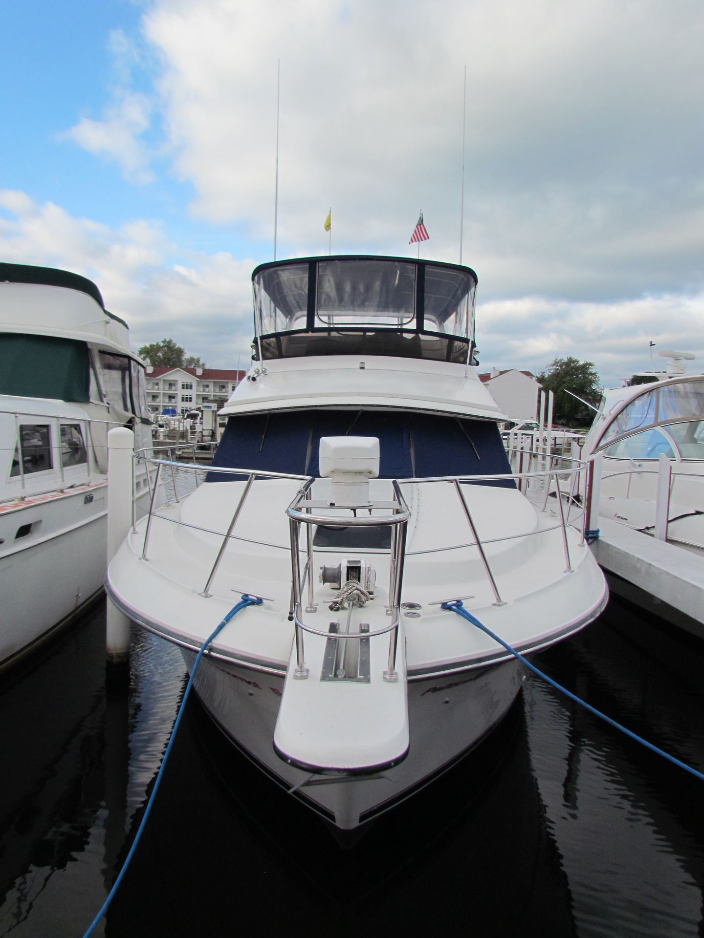 1990 Carver 38 Aft Cabin Motor Yacht - Weber Yachts
