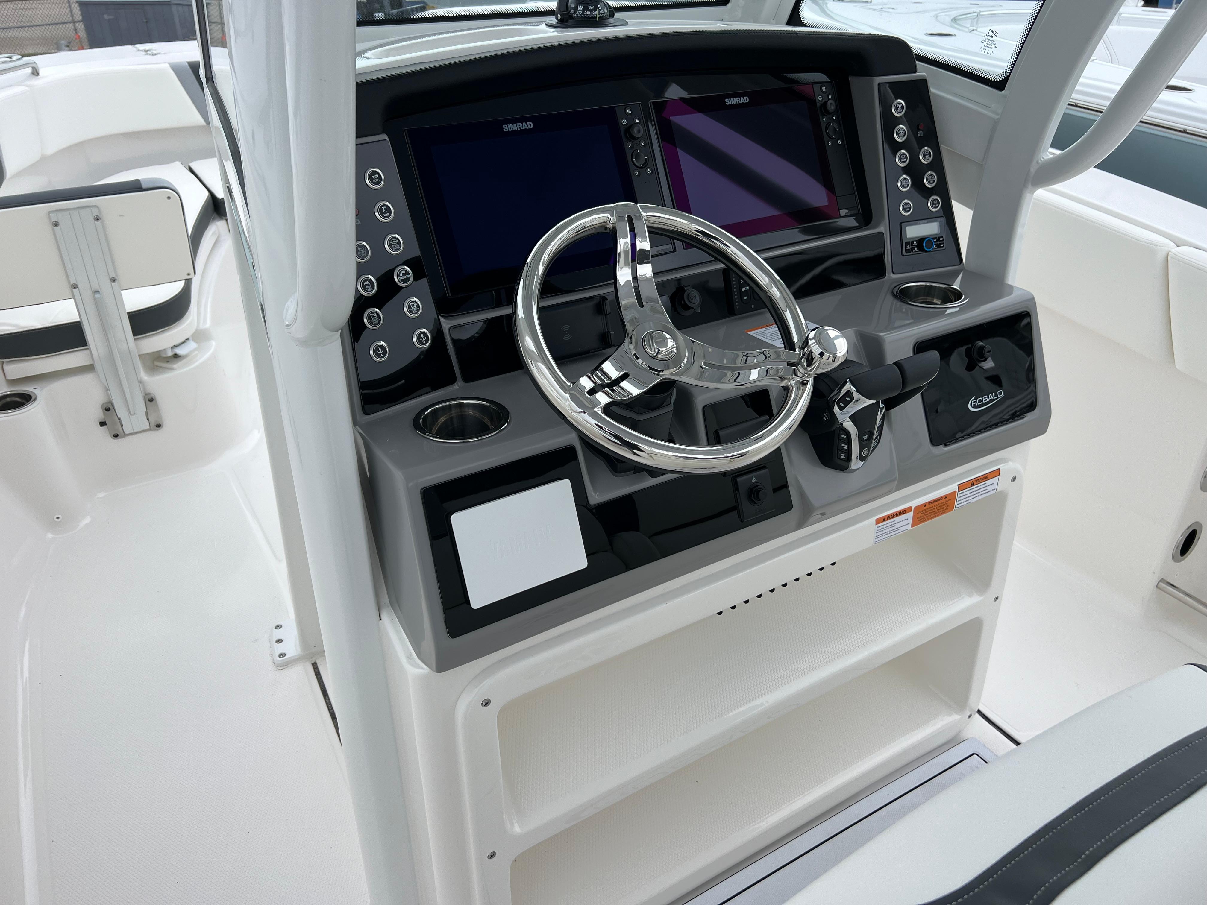 2024 Robalo R270 Center Console for sale - YachtWorld