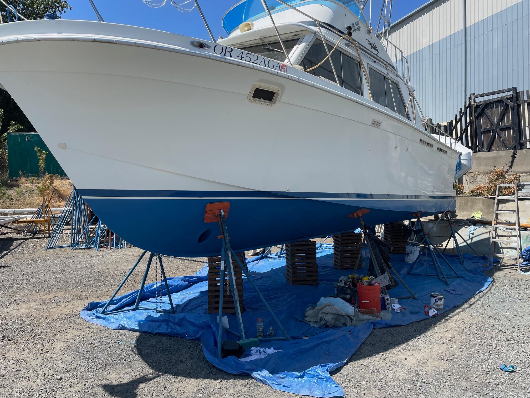 1979 Uniflite 34 Sport Sedan Sport Fishing for sale - YachtWorld