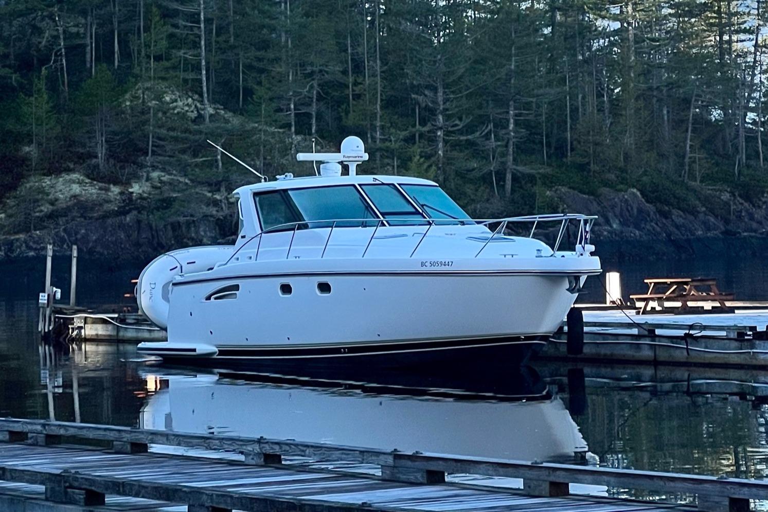 2005 Tiara Yachts 3600 Sovran Express Cruiser for sale - YachtWorld