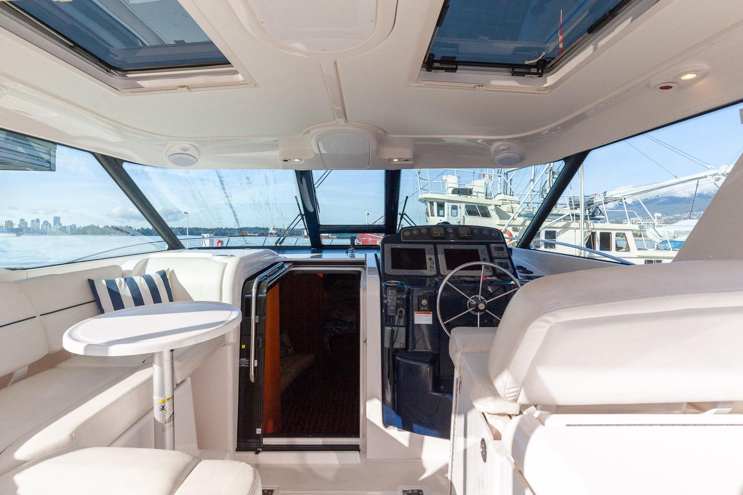 2005 Tiara Yachts 3600 Sovran Express Cruiser for sale - YachtWorld