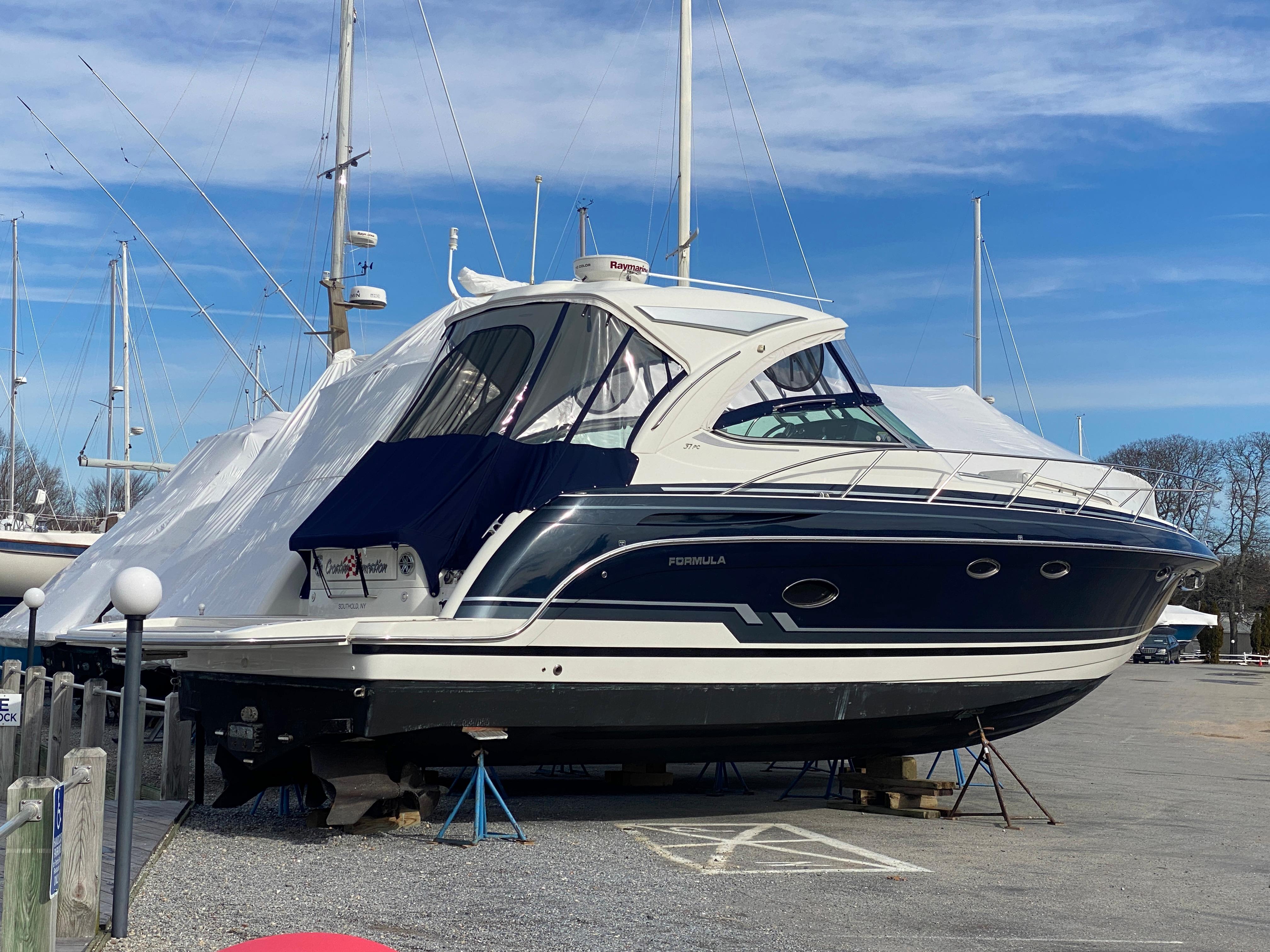 2020 Formula 37 Performance Cruiser Cruceros en venta - YachtWorld