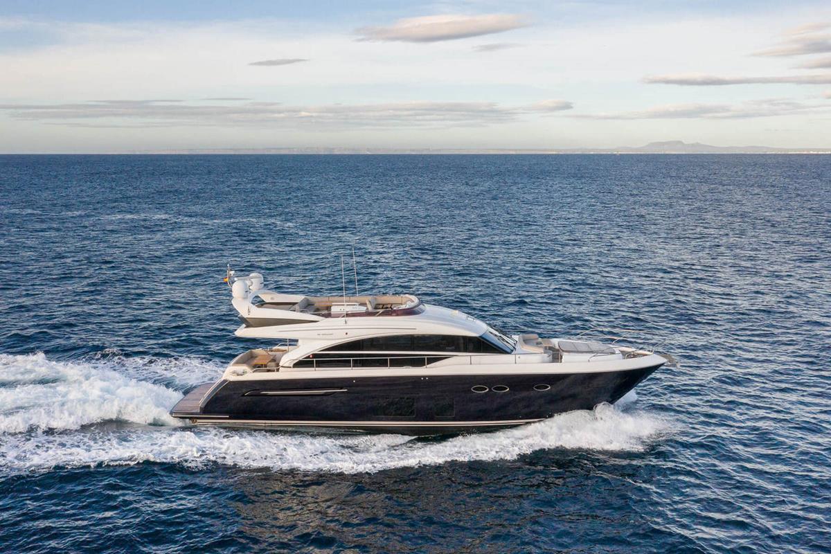 2018 Princess 68 Flybridge for sale - YachtWorld