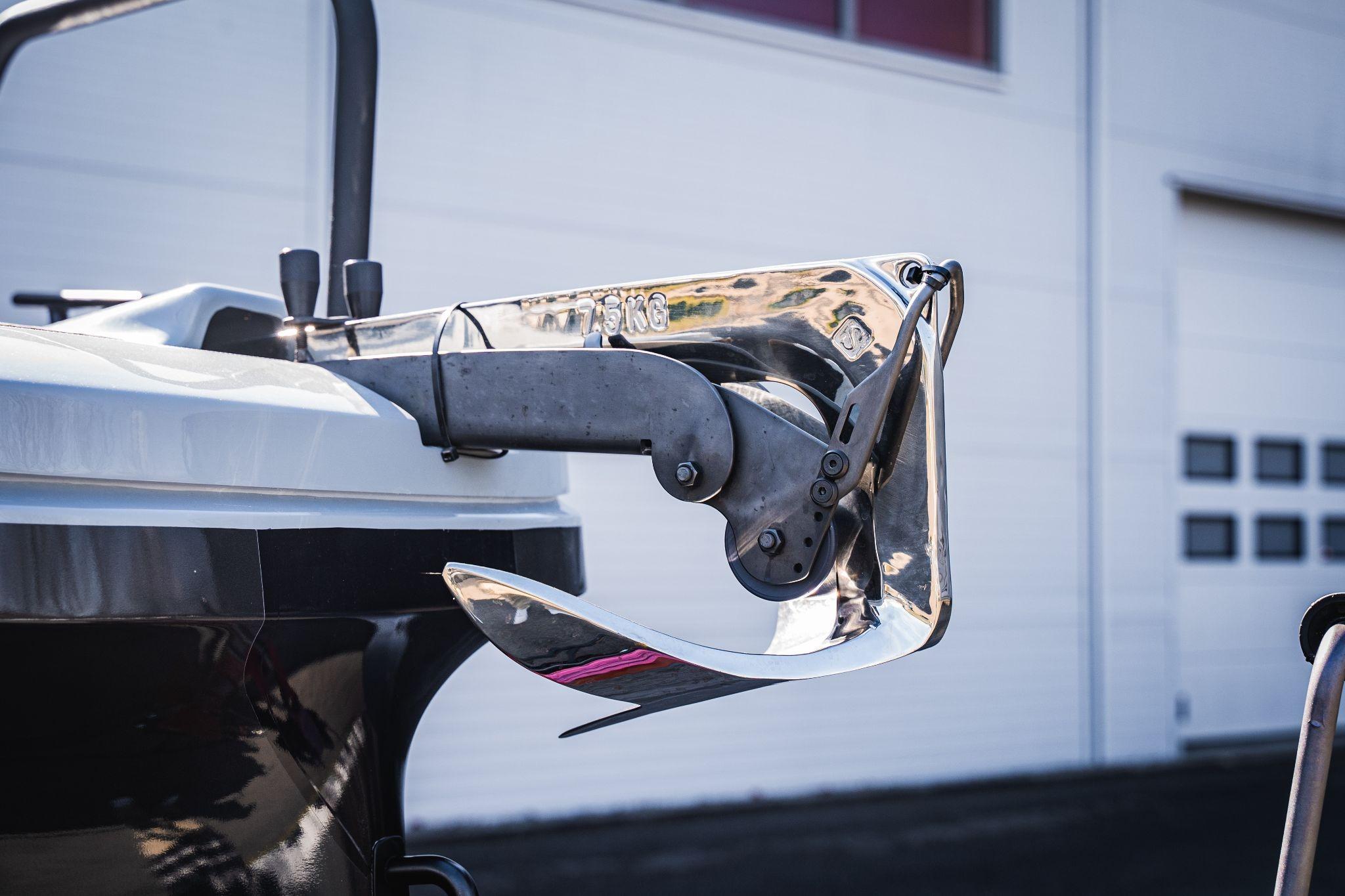 2022 Axopar 25 Cross Top Barcos de consola central en venta - YachtWorld