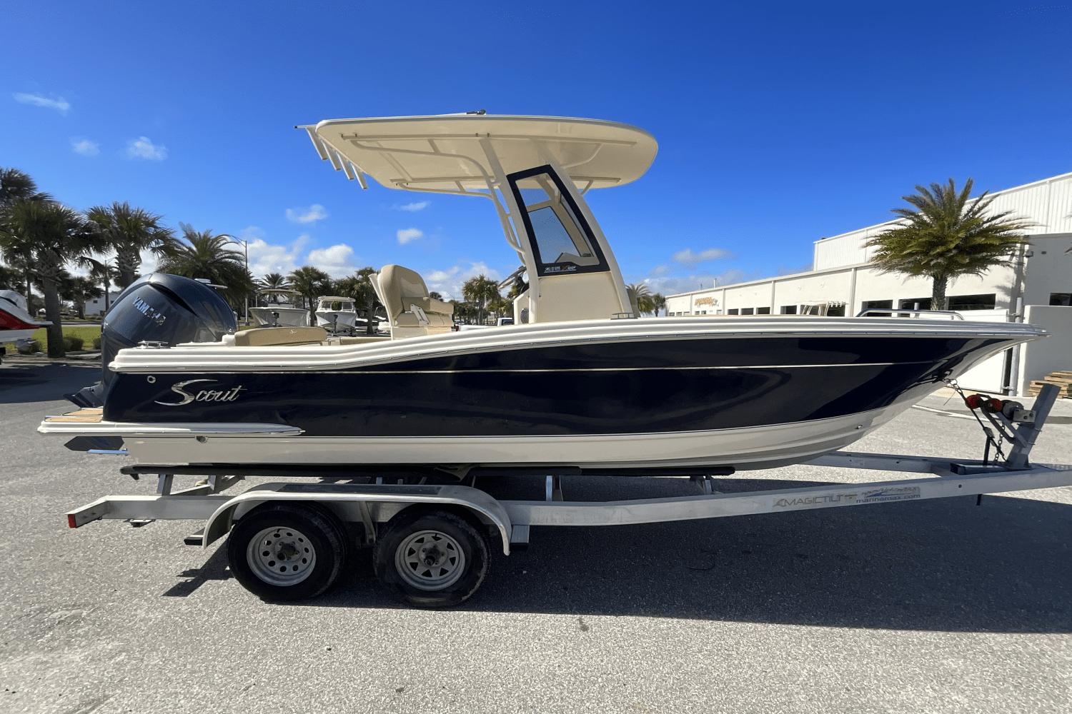 2024 Scout 215 XSF Center Console for sale - YachtWorld