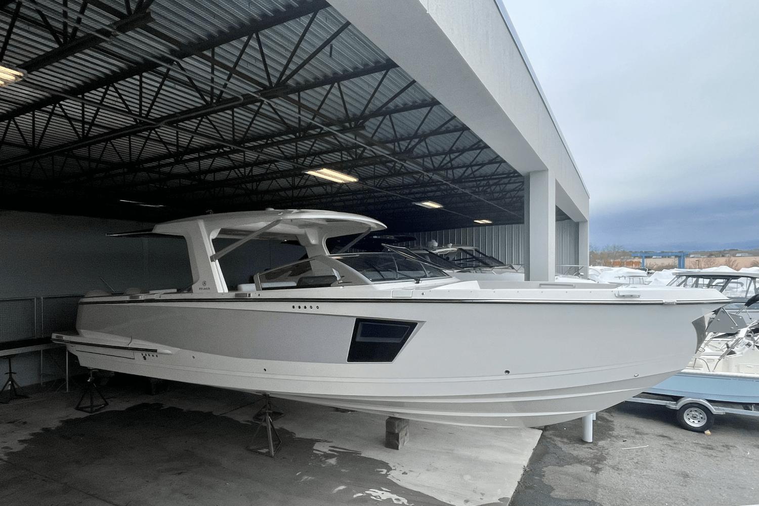 2023 Aviara AV40 Outboard Runabout for sale - YachtWorld