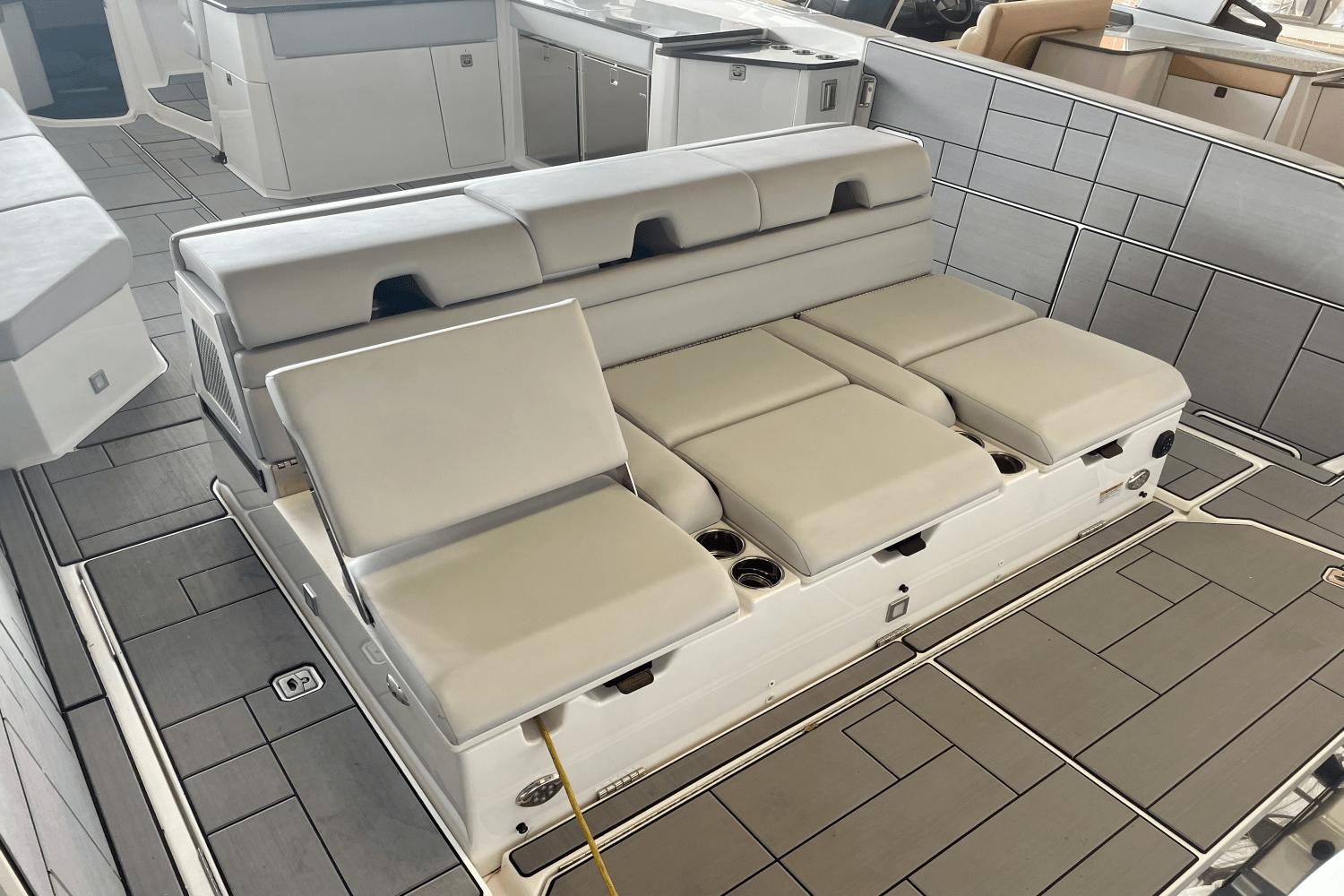 2023 Aviara AV40 Outboard Runabout for sale - YachtWorld