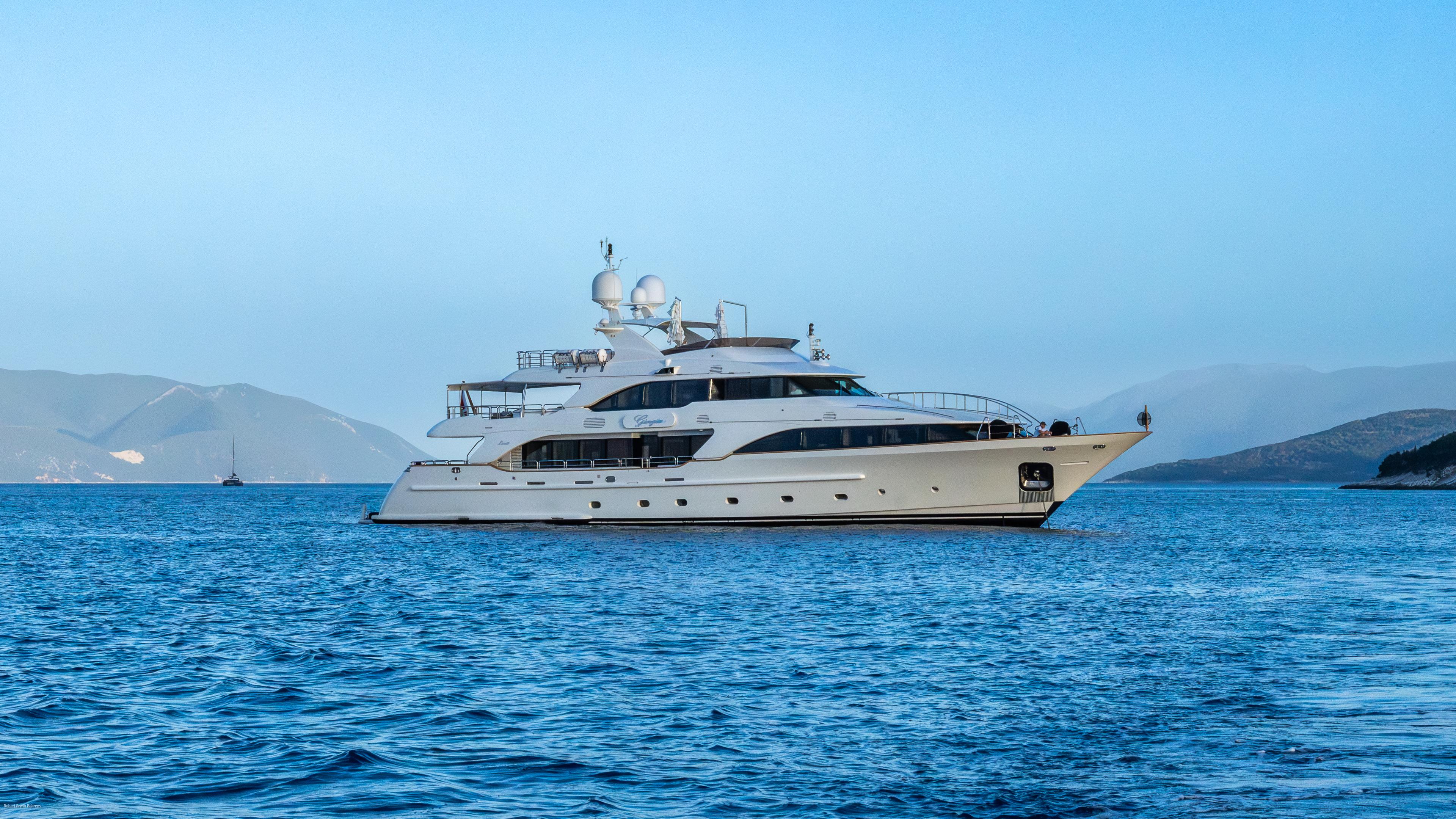 2009 Motor Yachts Benetti for sale - YachtWorld